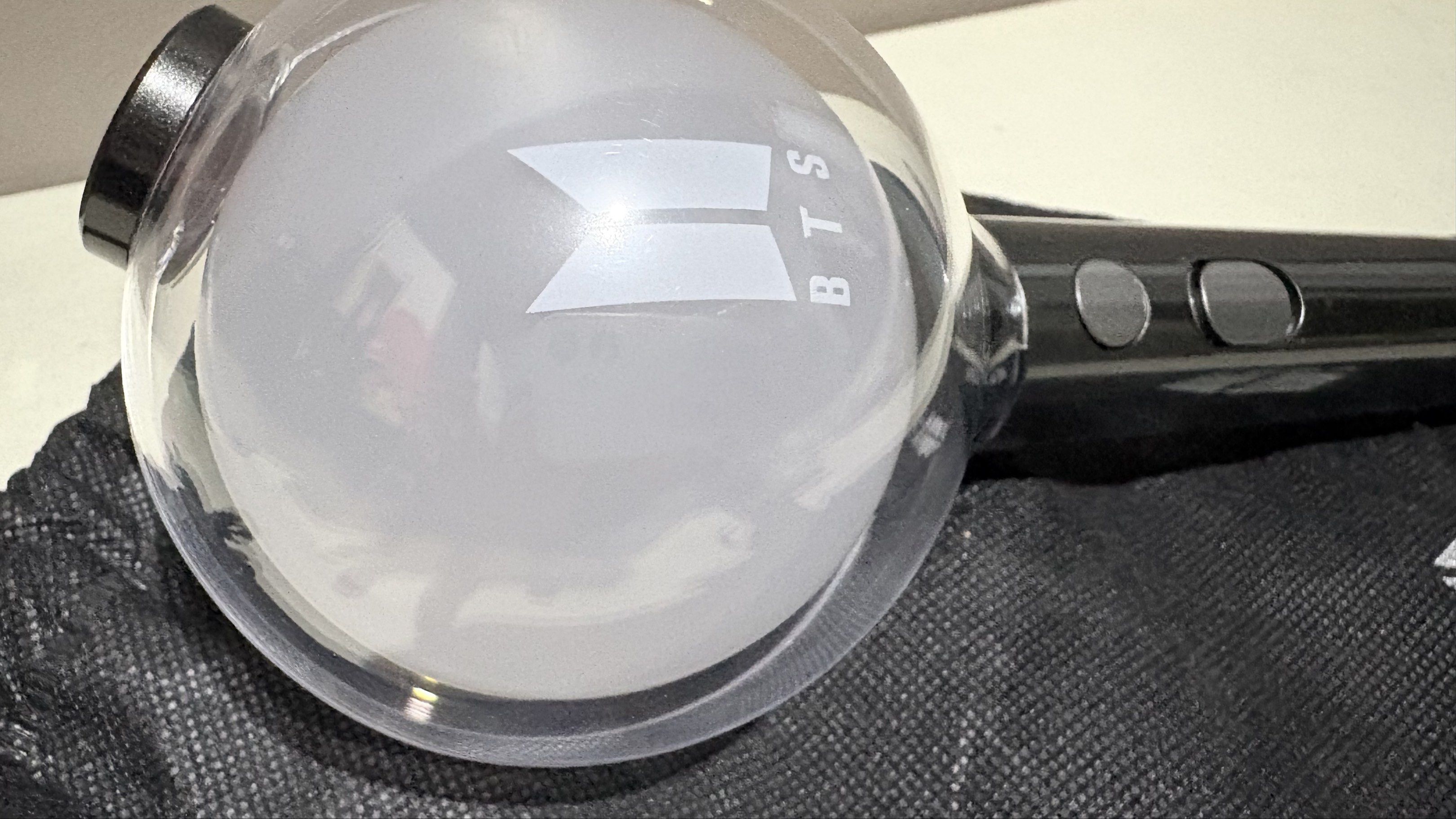 BTS Official Light Stick Map of the Soul, Hobbies & Toys, Memorabilia ...