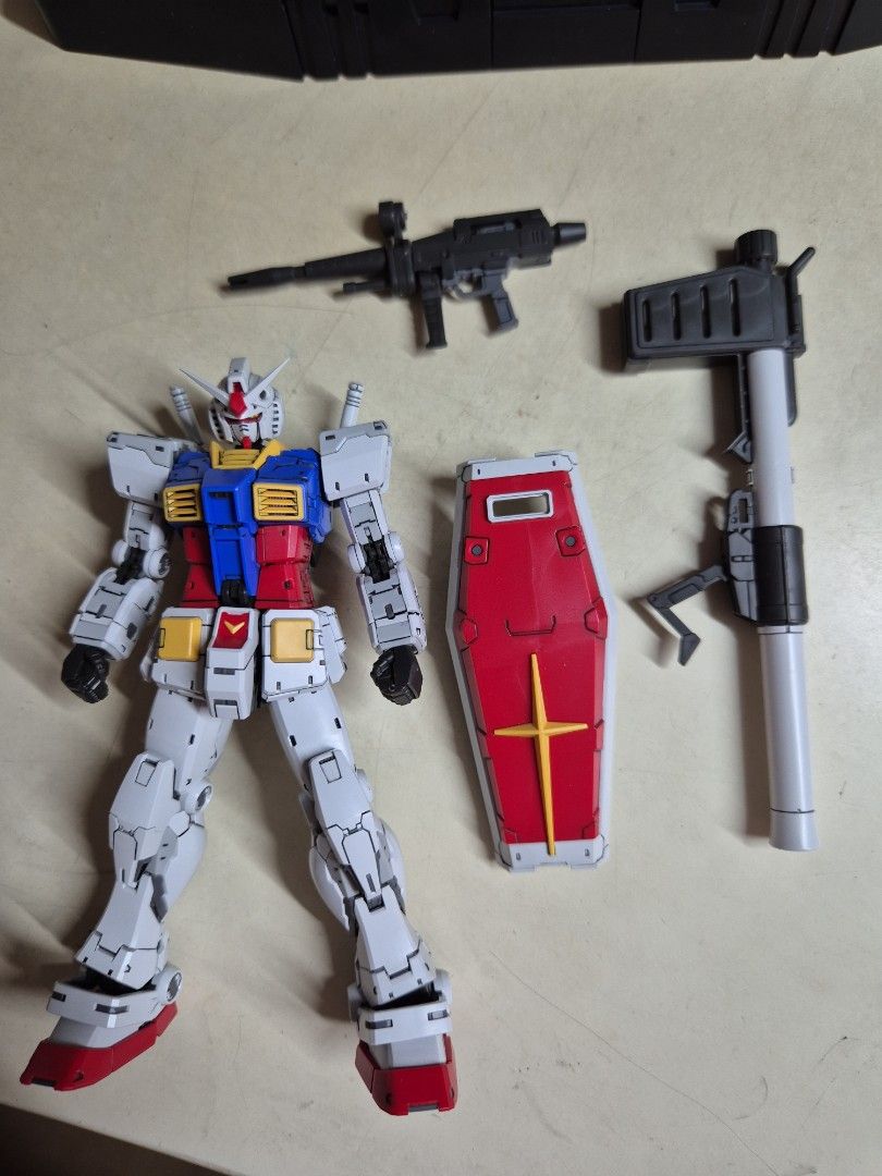 Built RG 2.0 RX-78-2 Gundam, Hobbies & Toys, Toys & Games on Carousell