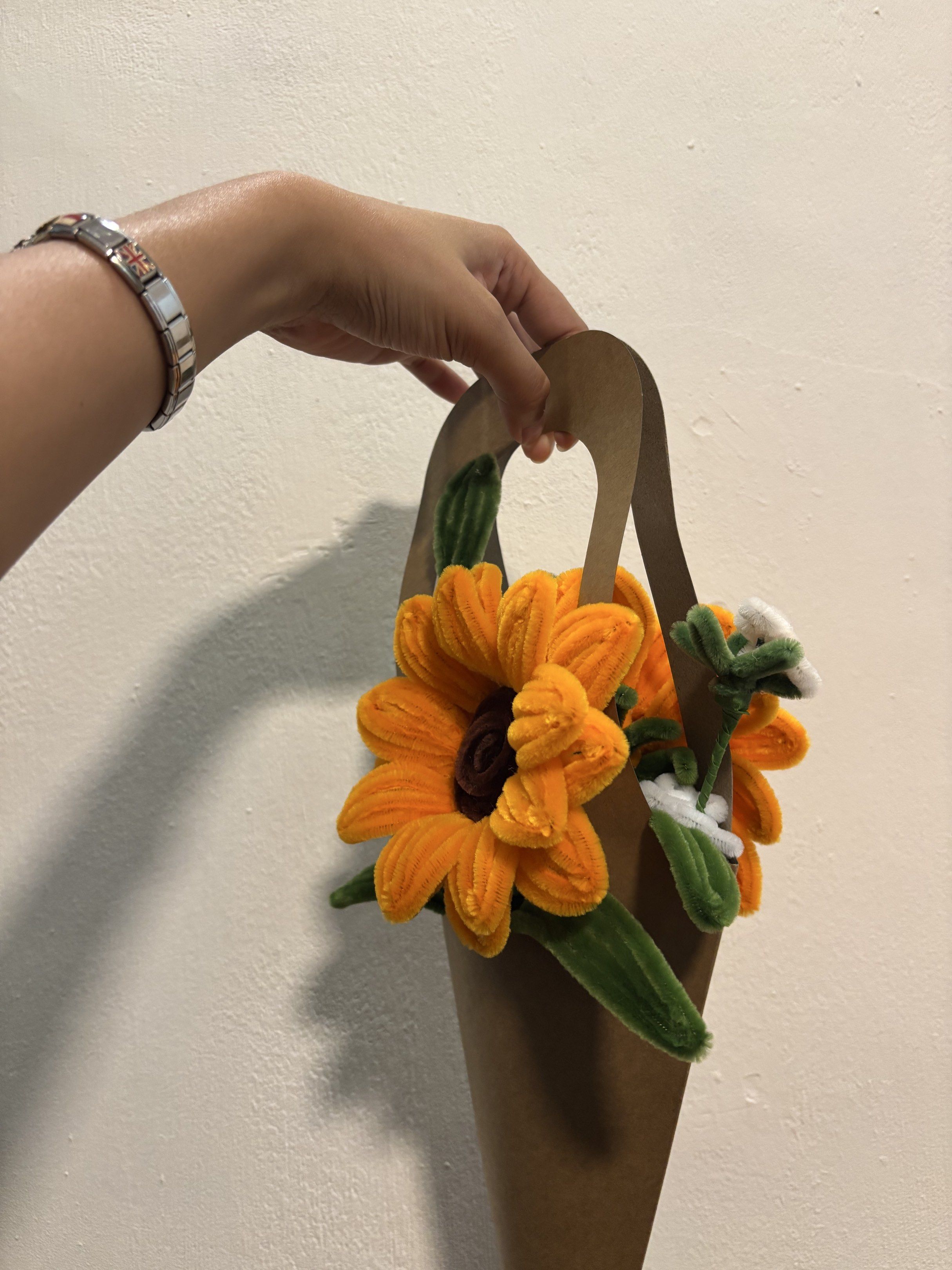 Hand Carry Pipe Cleaner Bouquet, Hobbies & Toys, Flowers & Bouquets on ...