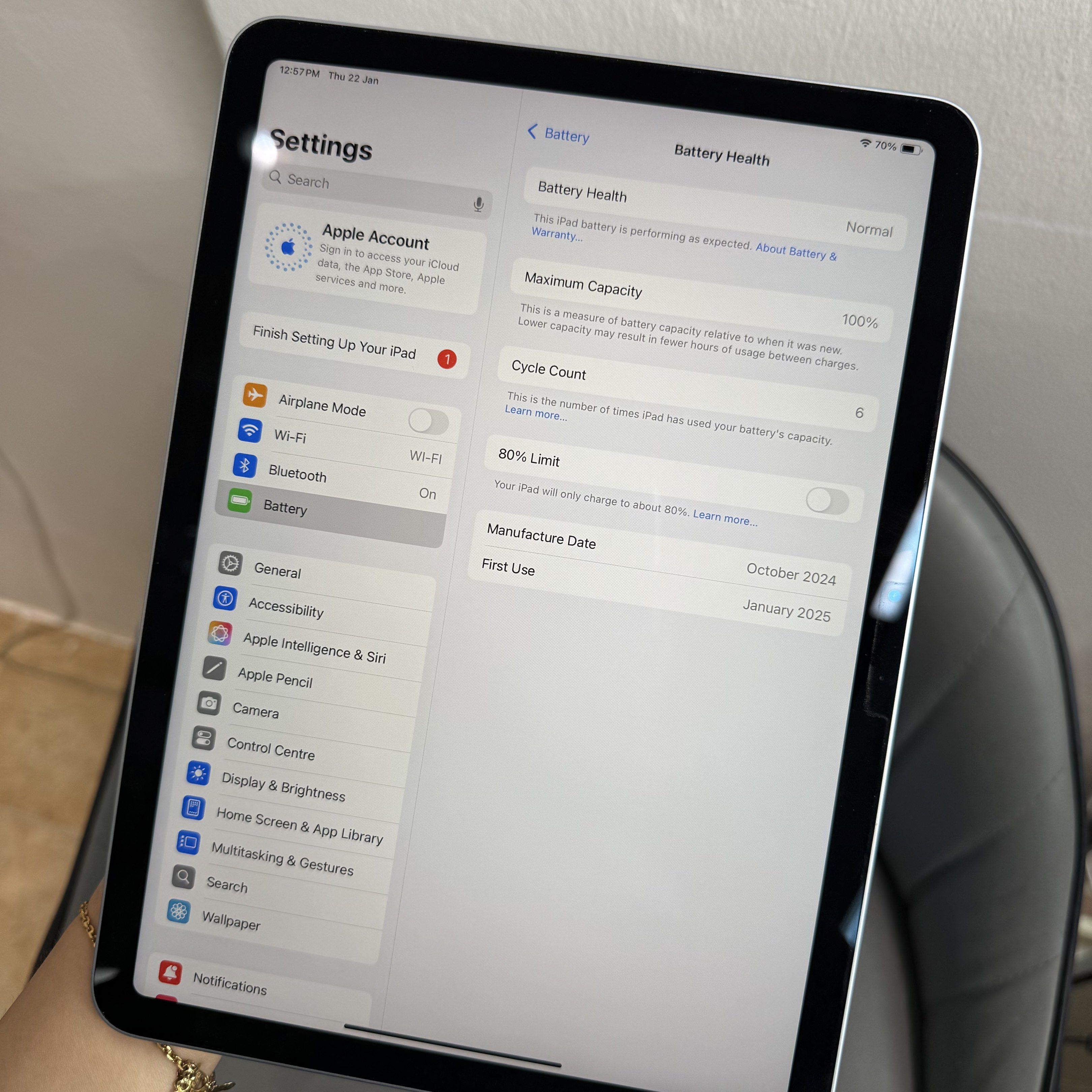 iPad Air (M2) 11" WiFi (2024) 256GB Blue, Mobile Phones & Gadgets ...