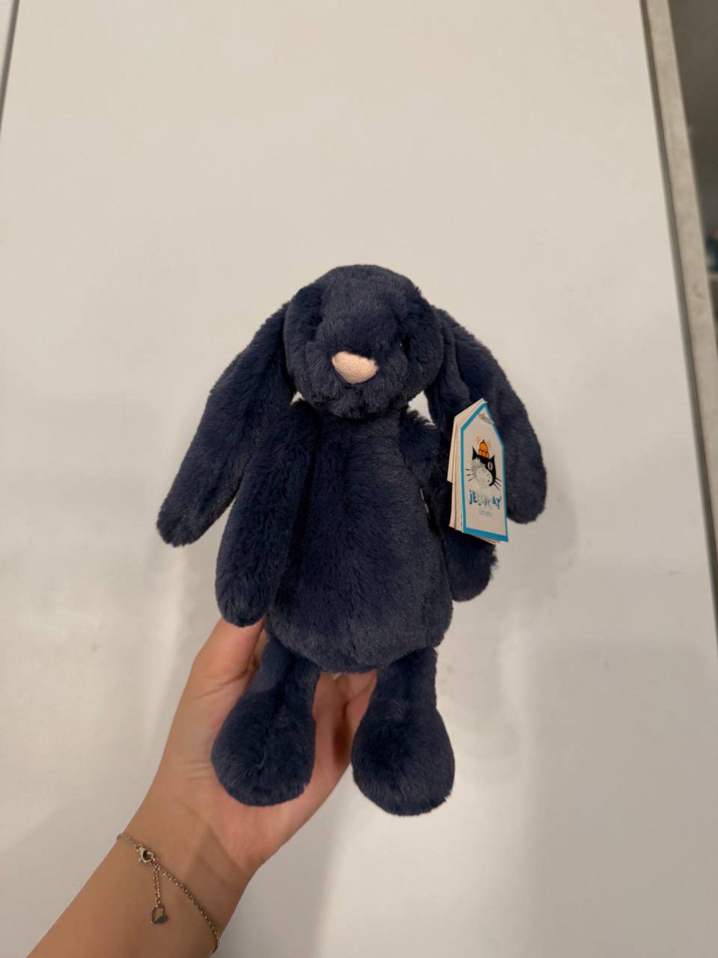 Jellycat Bashful Navy Bunny, Hobbies & Toys, Toys & Games on Carousell