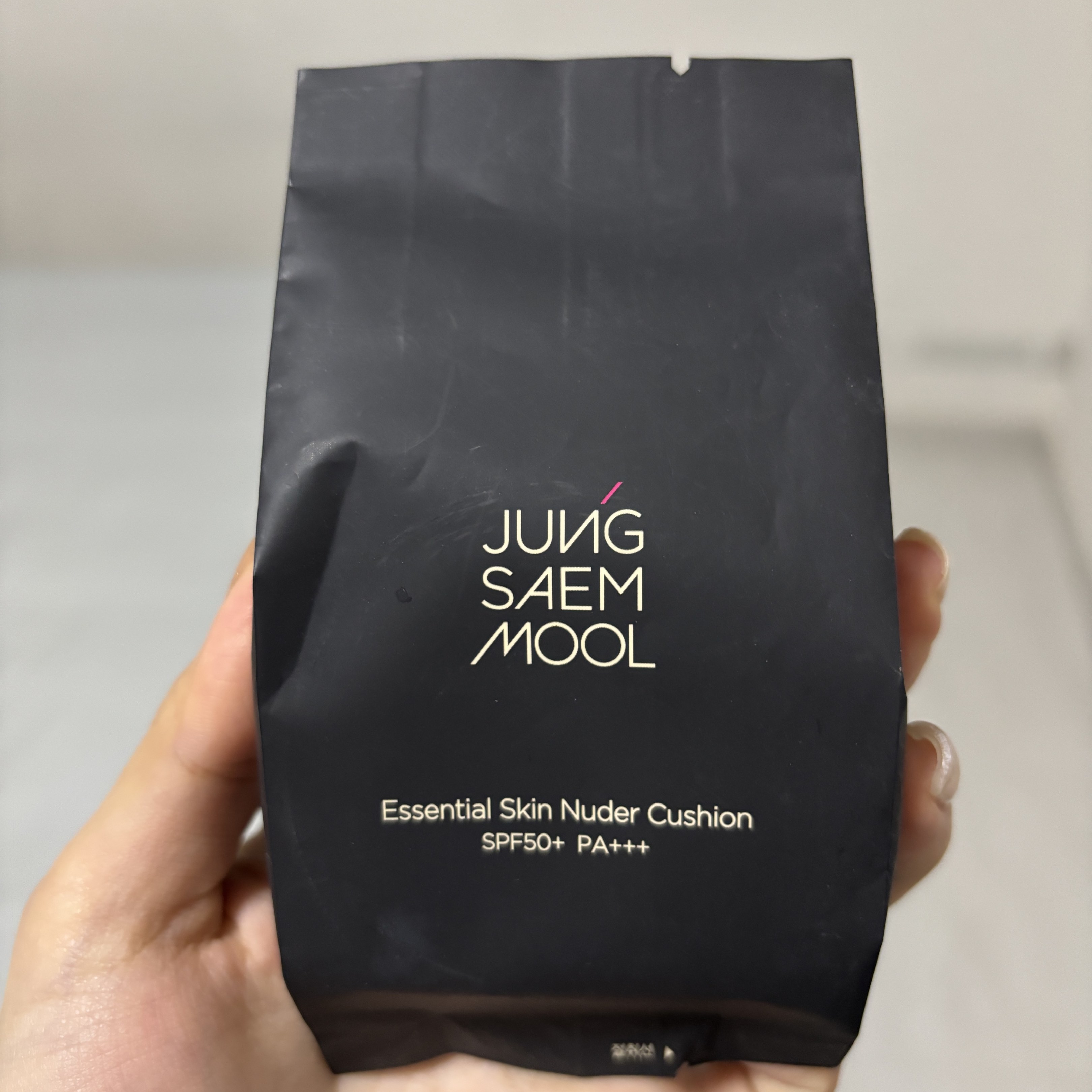 Jung Saem Mool Essential Skin Nuder Cushion - Light, Beauty & Personal ...
