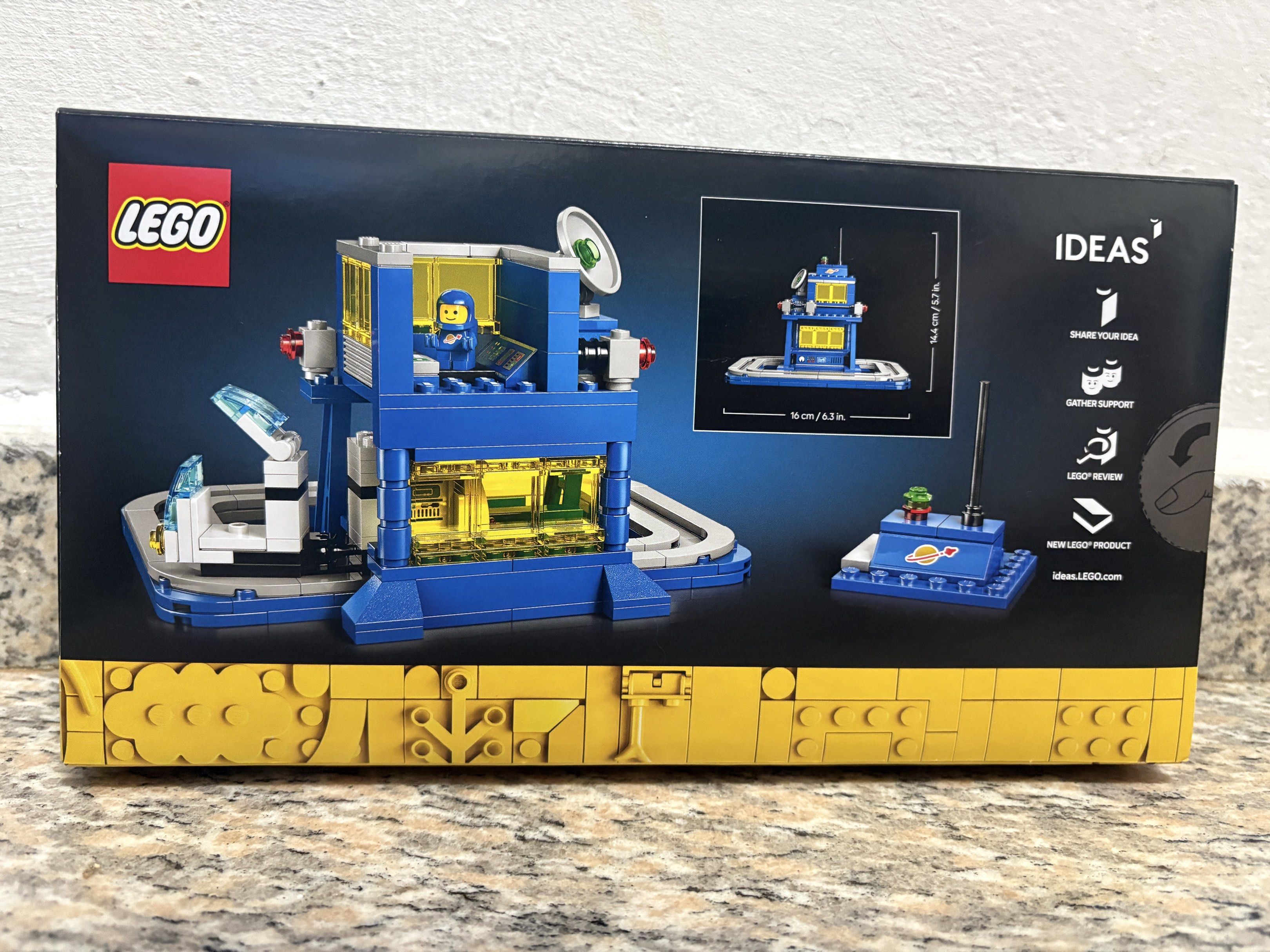 LEGO Ideas Micro Command Centre 40786, Hobbies & Toys, Toys & Games on ...