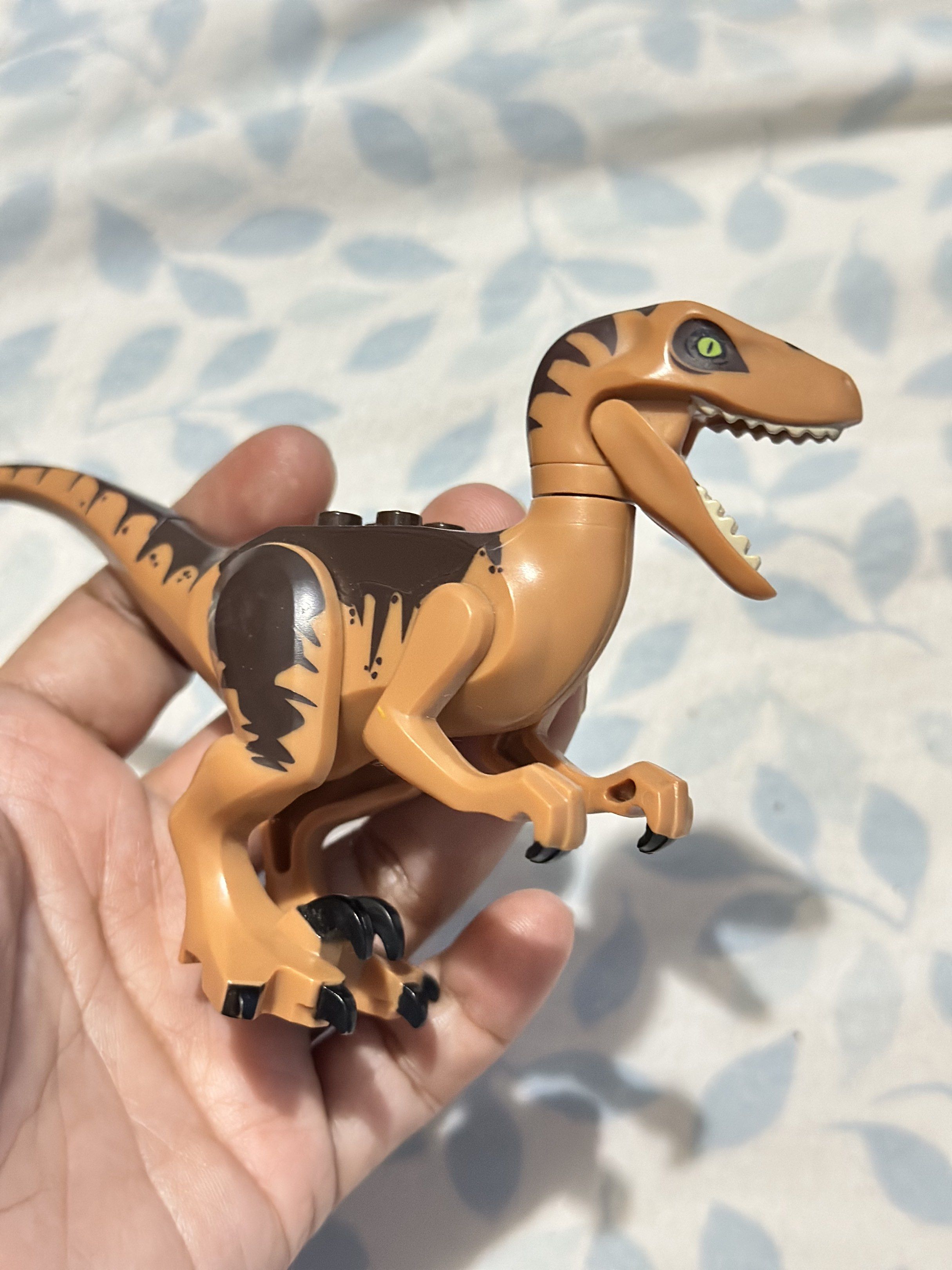 LEGO Raptor original, Hobbies & Toys, Toys & Games on Carousell