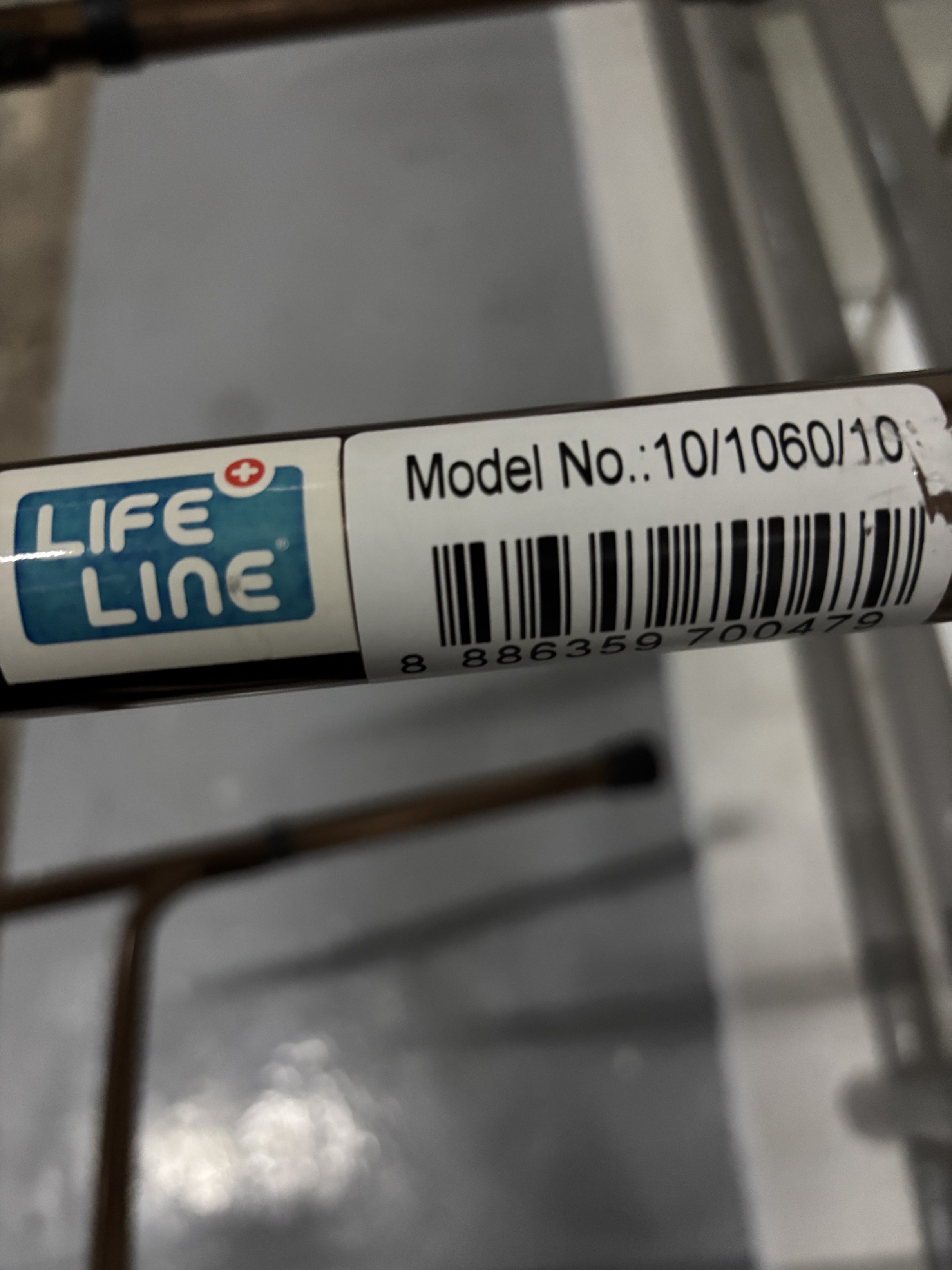 Life Line Walker with wheels, Health & Nutrition, Braces, Support ...