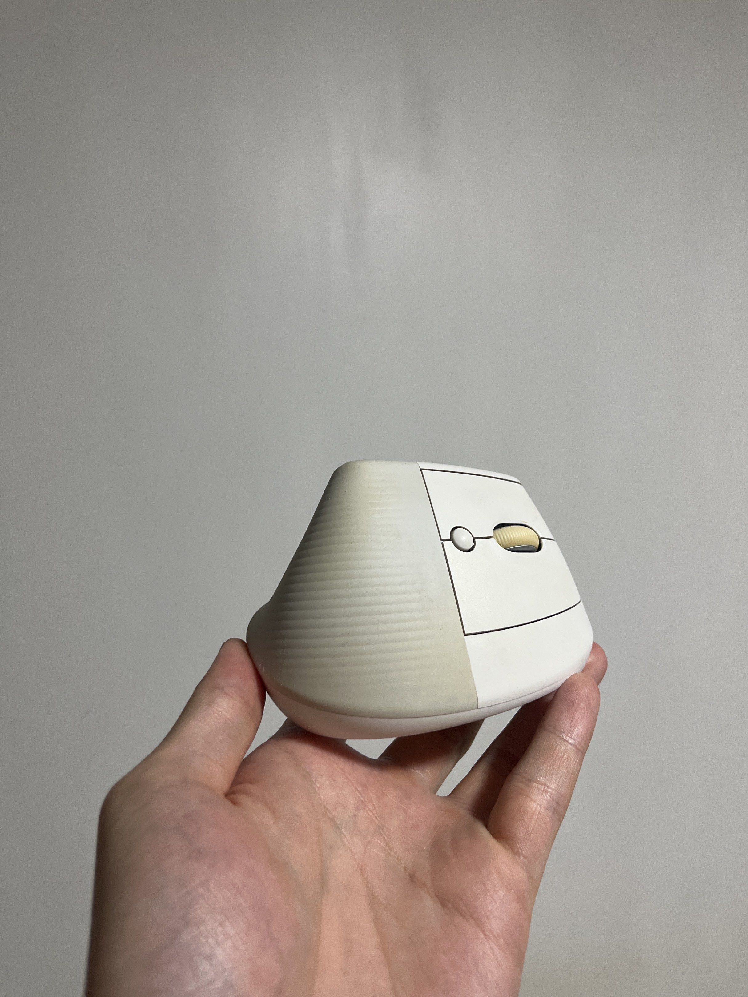 Logitech Lift Ergonomic Mouse - White, Computers & Tech, Parts ...