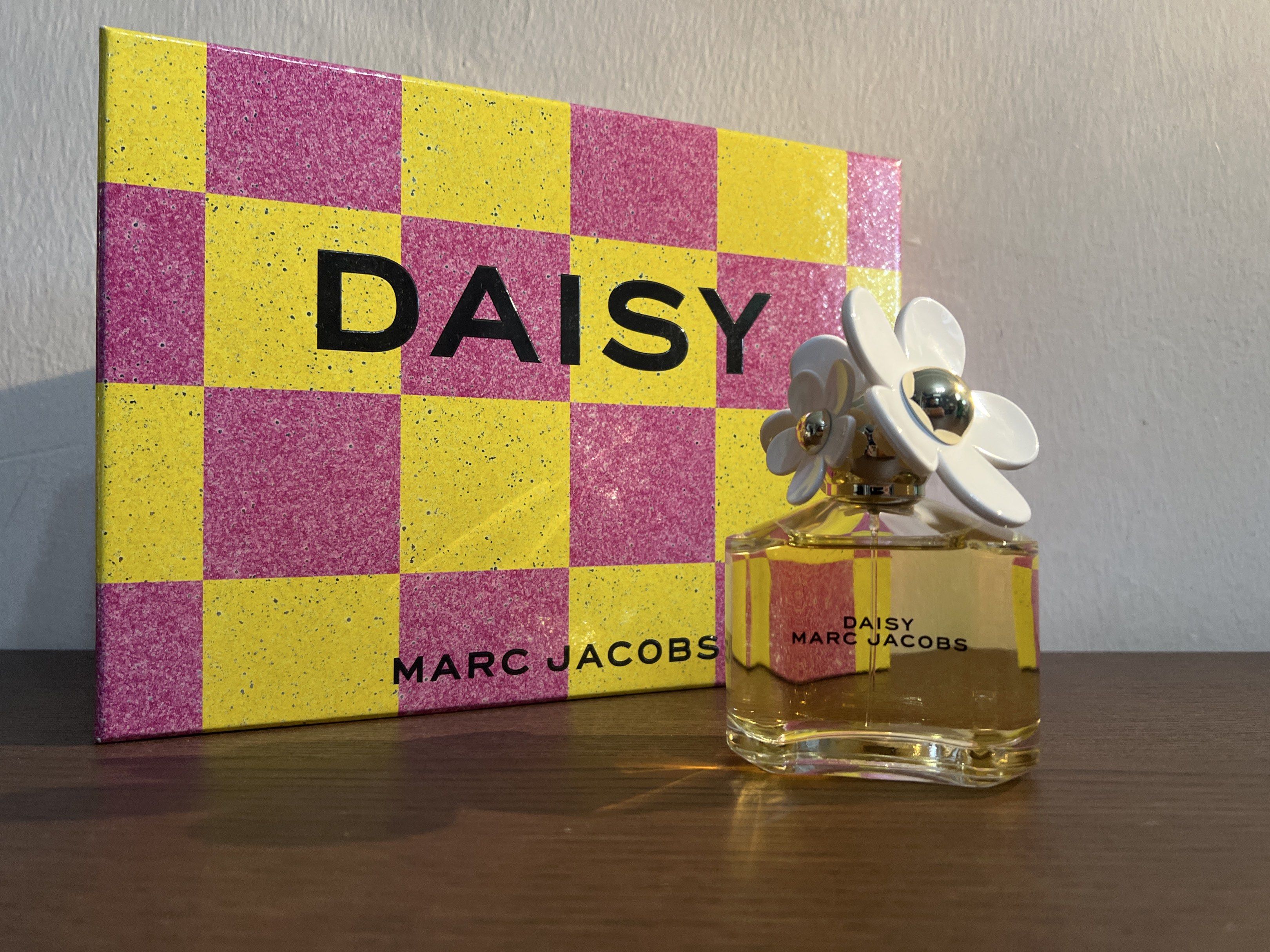 Marc Jacobs Daisy Eau de Toilette, Beauty & Personal Care, Fragrance ...