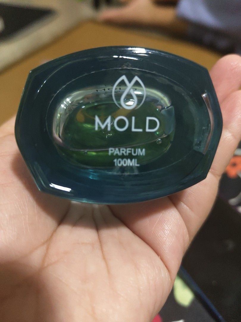 MOLD Parfum 100ml - Black Currant, Beauty & Personal Care, Fragrance ...