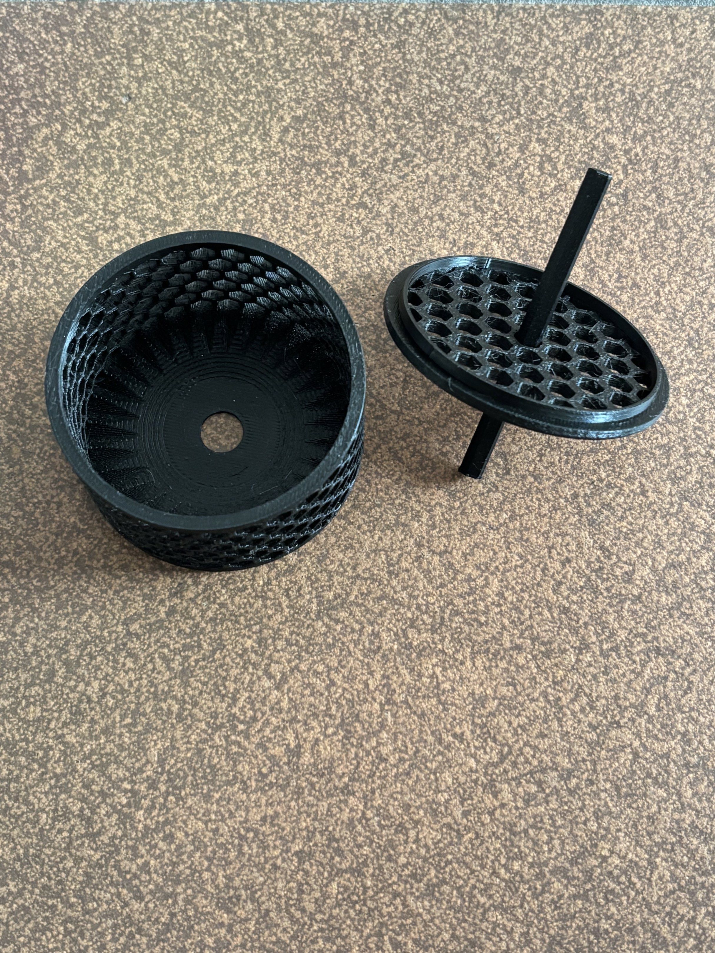 Mushroom frag holding container, Pet Supplies, Homes & Other Pet ...