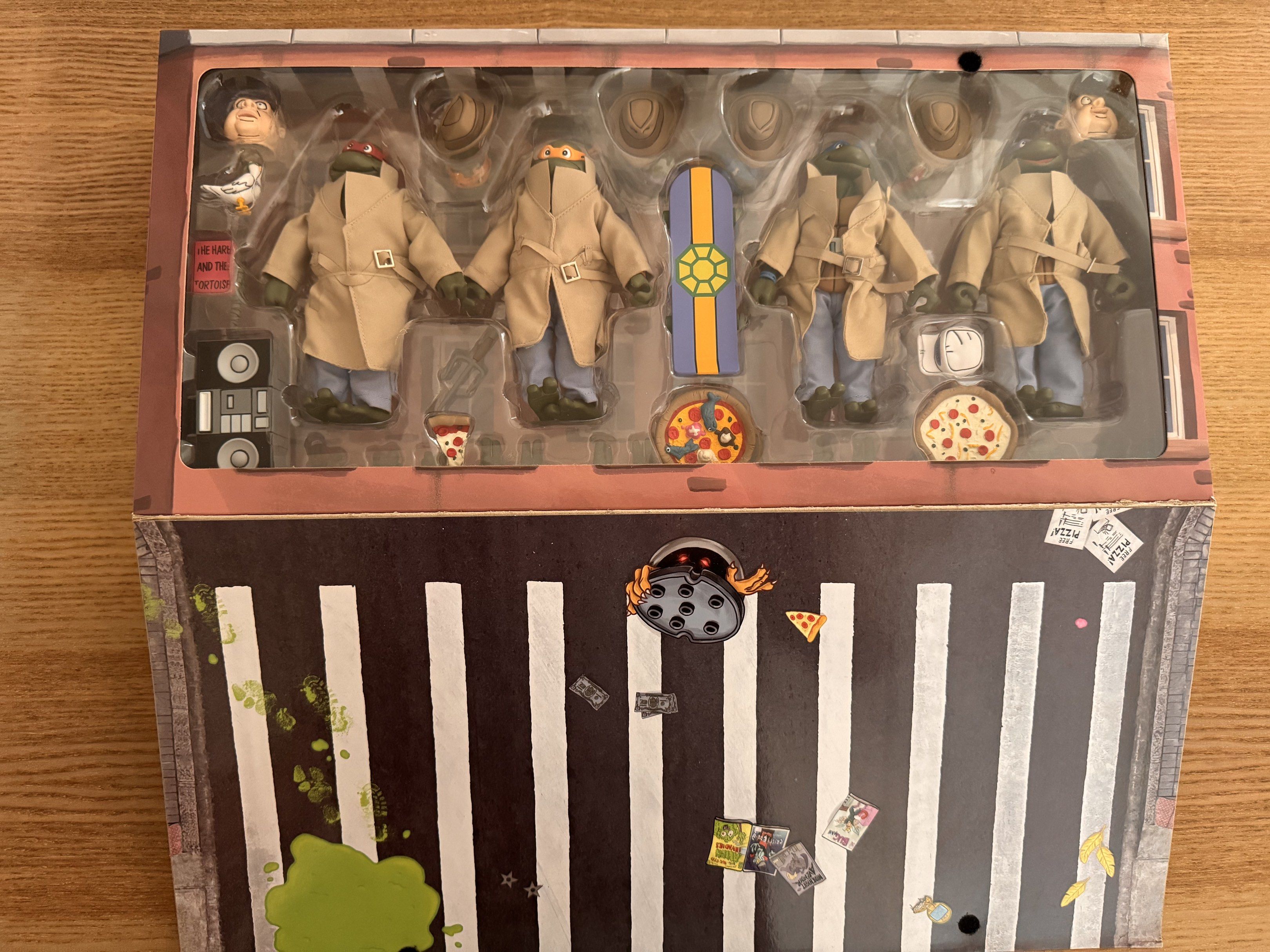 NECA Teenage Mutant Ninja Turtles 'Turtles in Disguise' Set, Hobbies ...