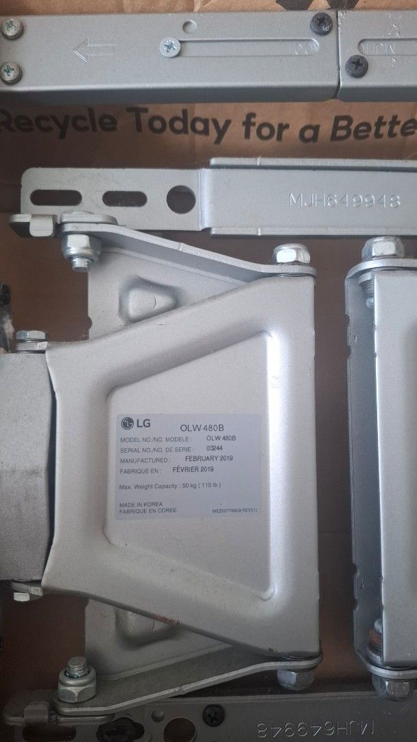 Original LG TV Wall Mount - swivel mount, TV & Home Appliances, TV ...