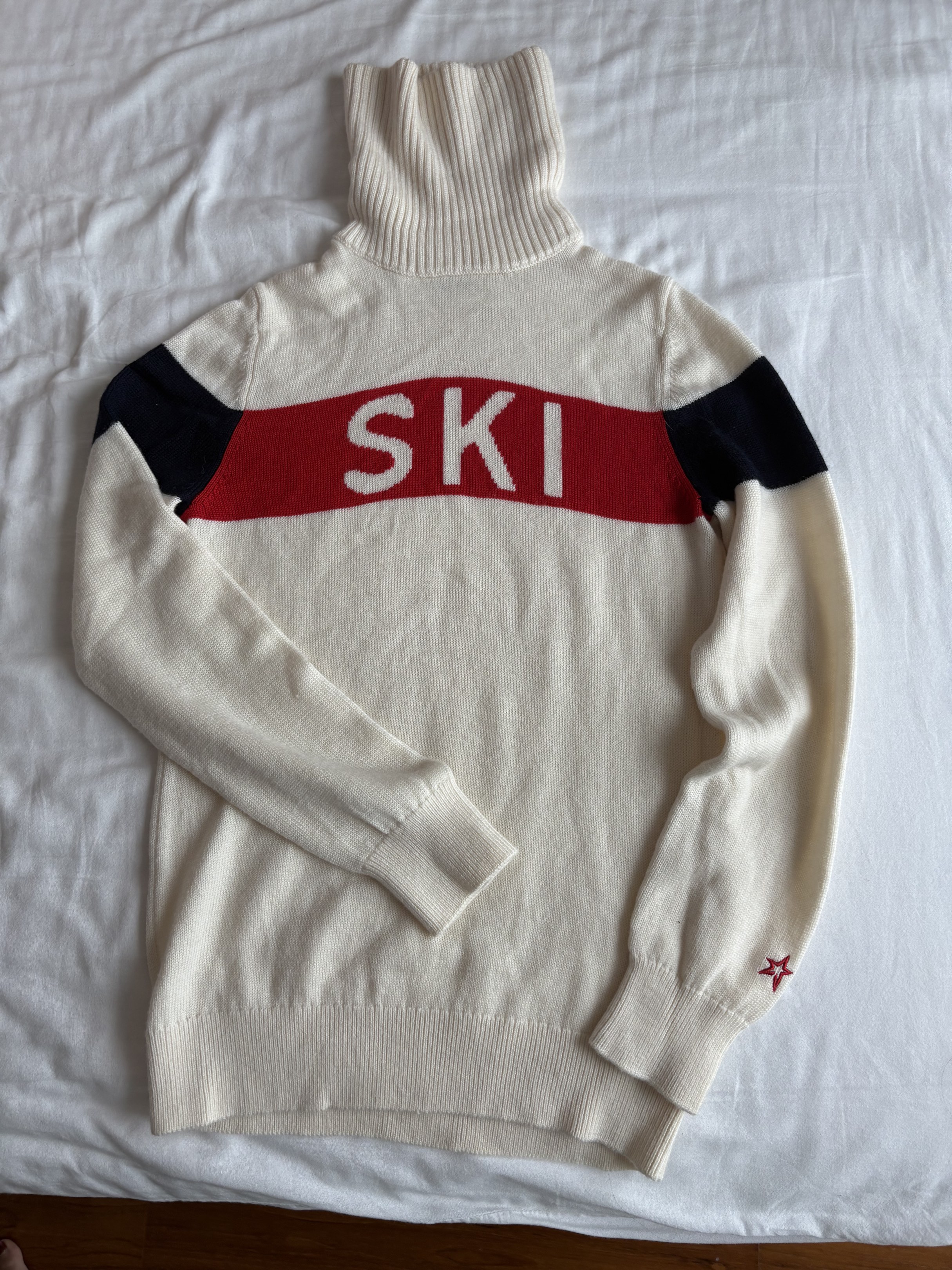 Perfect Moment Ski Sweater Turtleneck Ski Base Layer - Cream, Women's ...