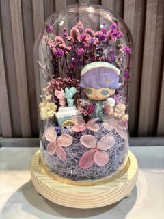 Popmart dimoo bear hug dreams dome, Hobbies & Toys, Flowers & Bouquets ...