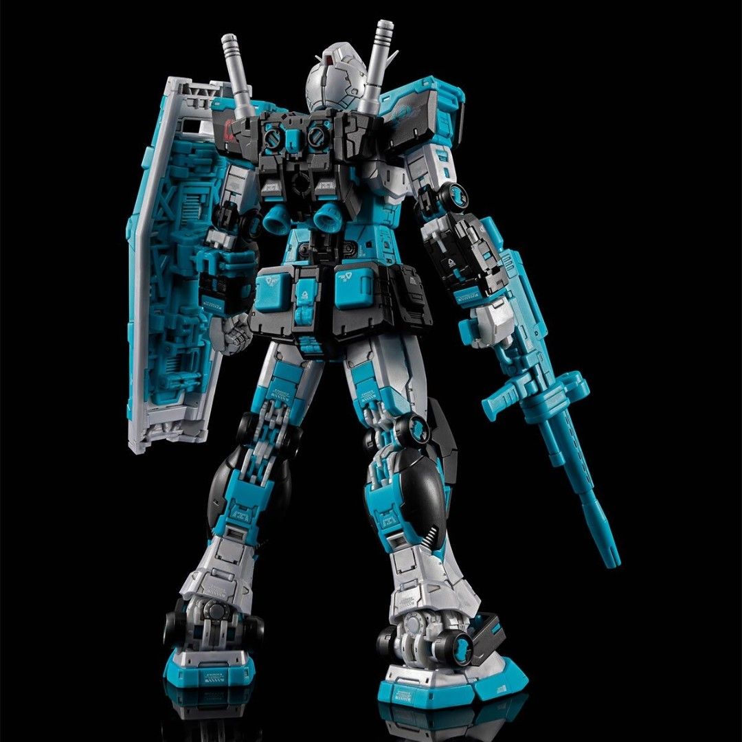 Preorder RG 1/144 RX-78-2 GUNDAM Ver.2.0 [HATSUNE MIKU Ver.], Hobbies ...