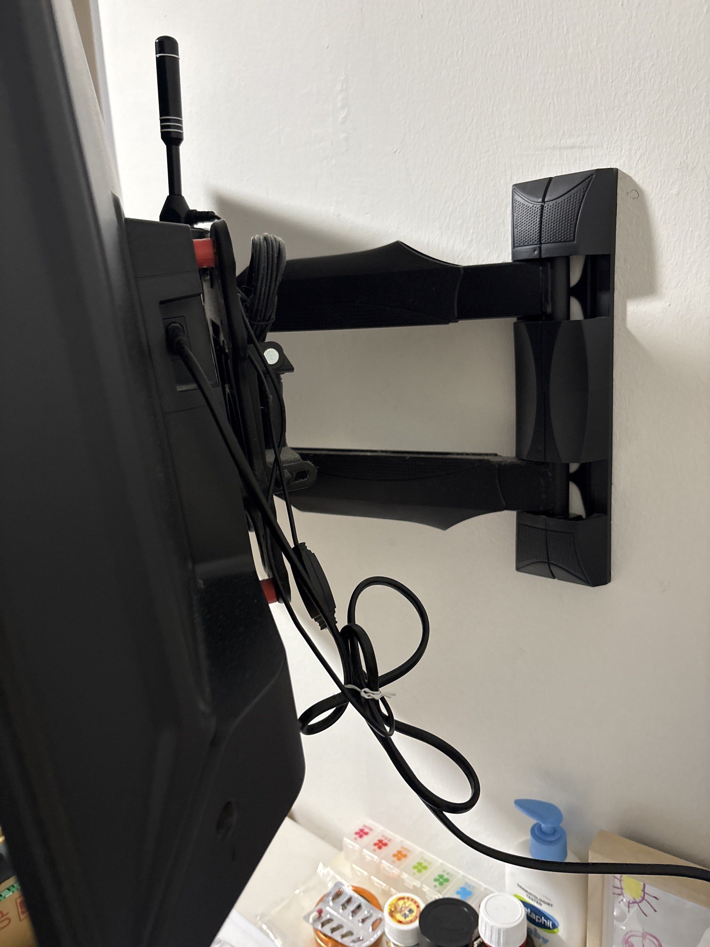 PRISM+ Android TV + Wall Mount Arm + Antenna, TV & Home Appliances, TV ...