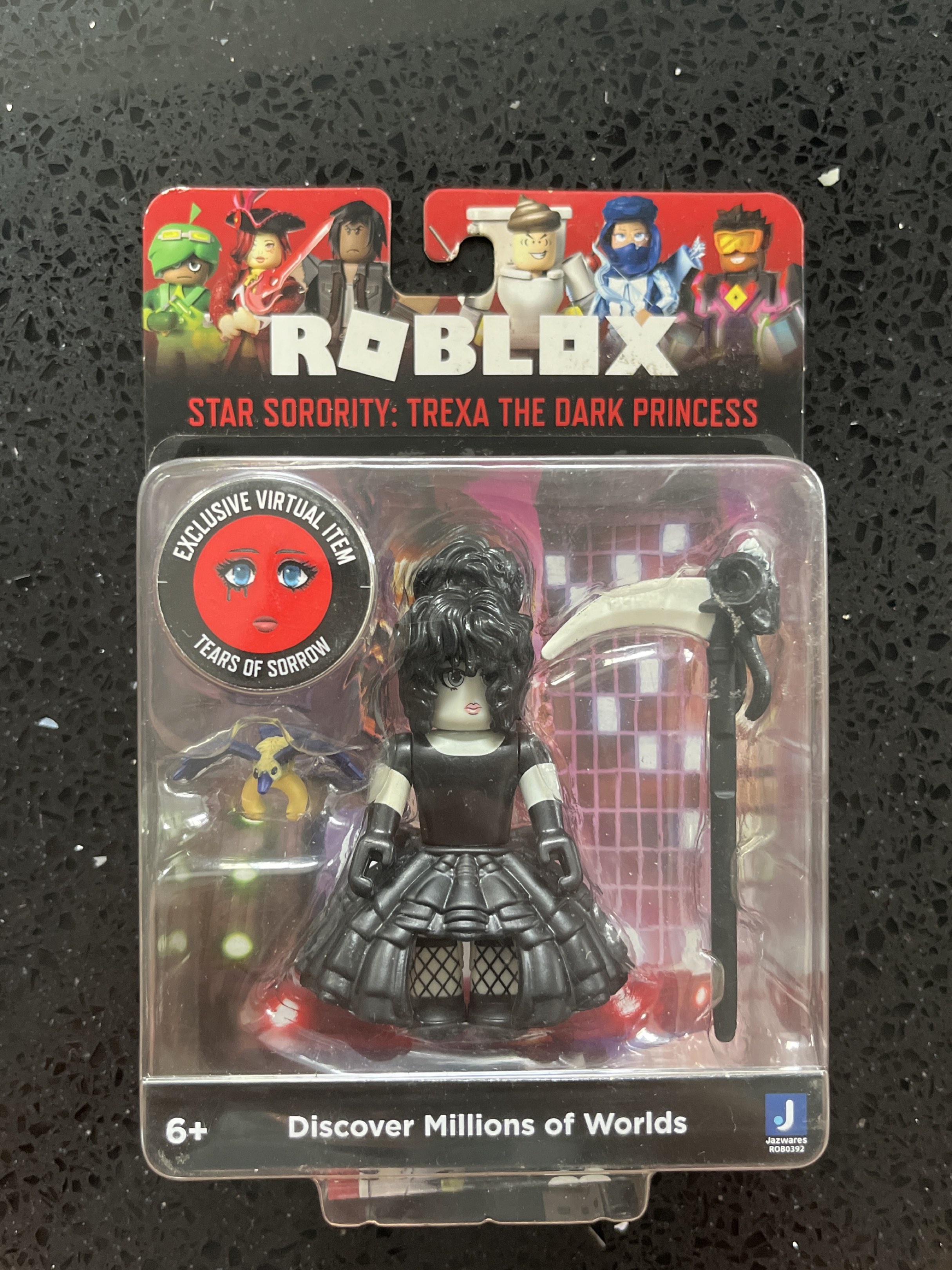 Roblox Star Sorority Trexa the Dark Princess Figure, Hobbies & Toys ...