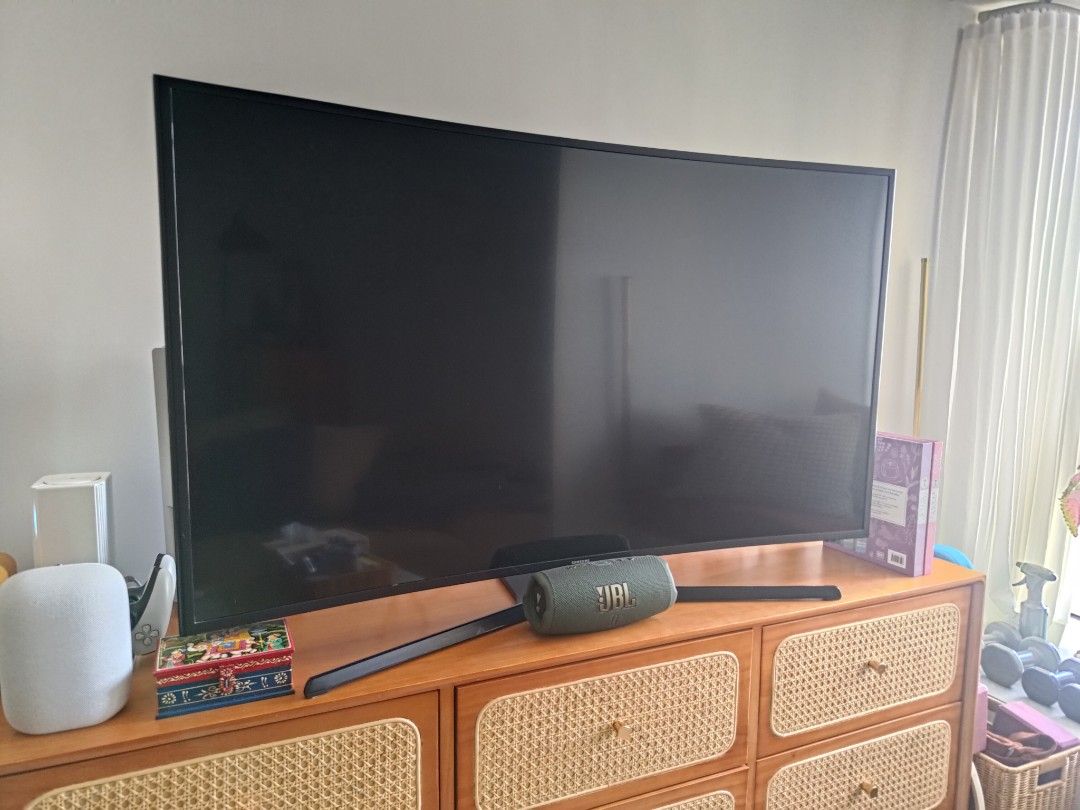 Samsung Curved 49" 4K UHD Smart TV, 家庭電器, 電視 & 其他娛樂, 電視 - Carousell