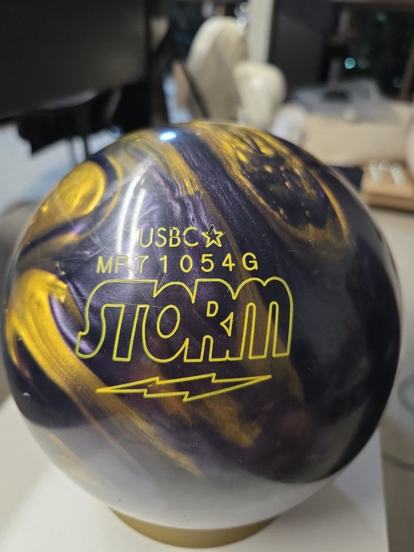 Storm Tropical Surge Bowling Ball 12lbs, Sports Equipment, Sports ...