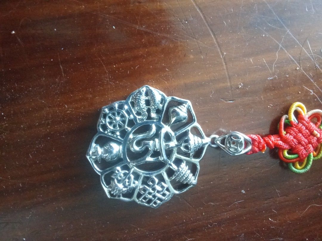 Tibetan Buddhist Keychain with Om Mani Padme Hum, Hobbies & Toys ...