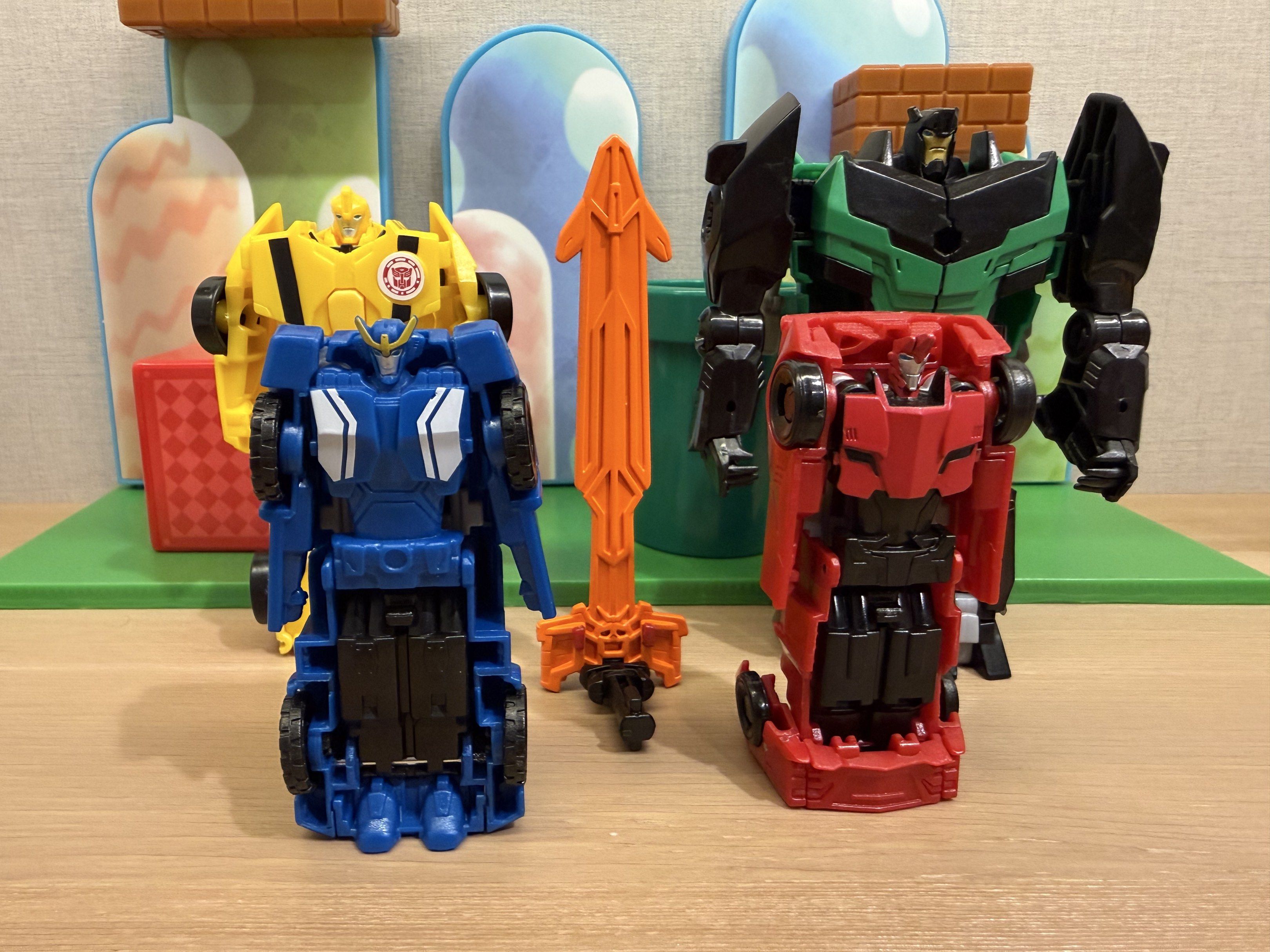 Transformers Robots in disguise Combiner force Team Combiner Ultra Bee ...