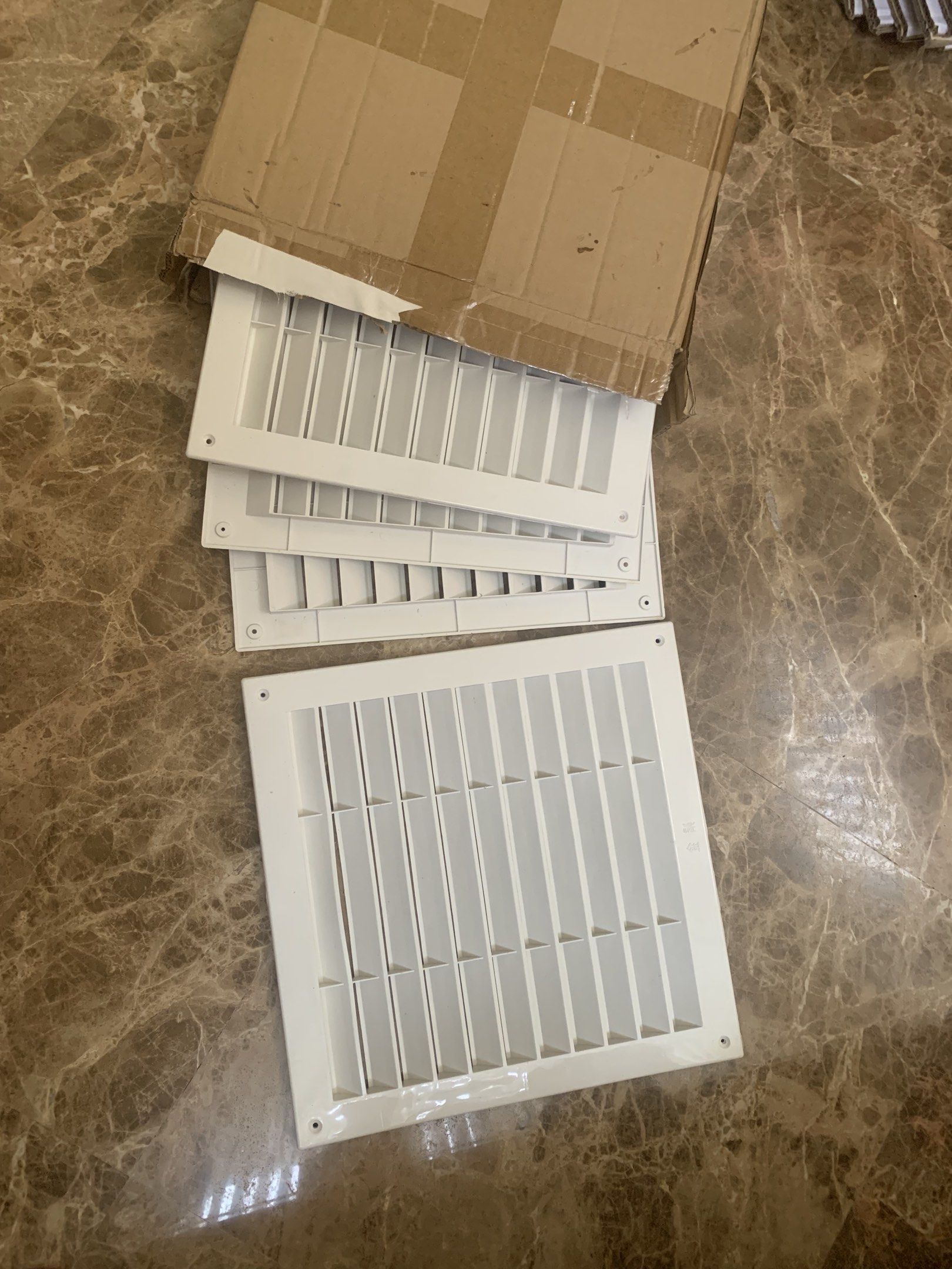 White Square Air Vents - New, Furniture & Home Living, Home Improvement ...