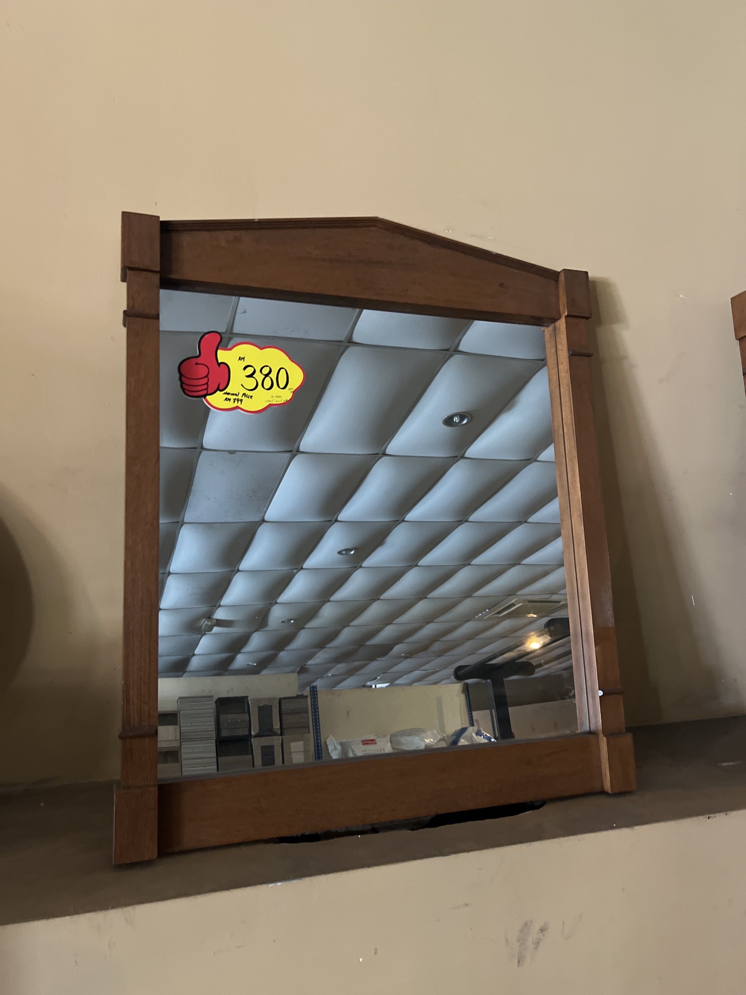 📣 CLEARING SALE! 📣 Round mirror 📣, Furniture & Home Living, Home Decor ...