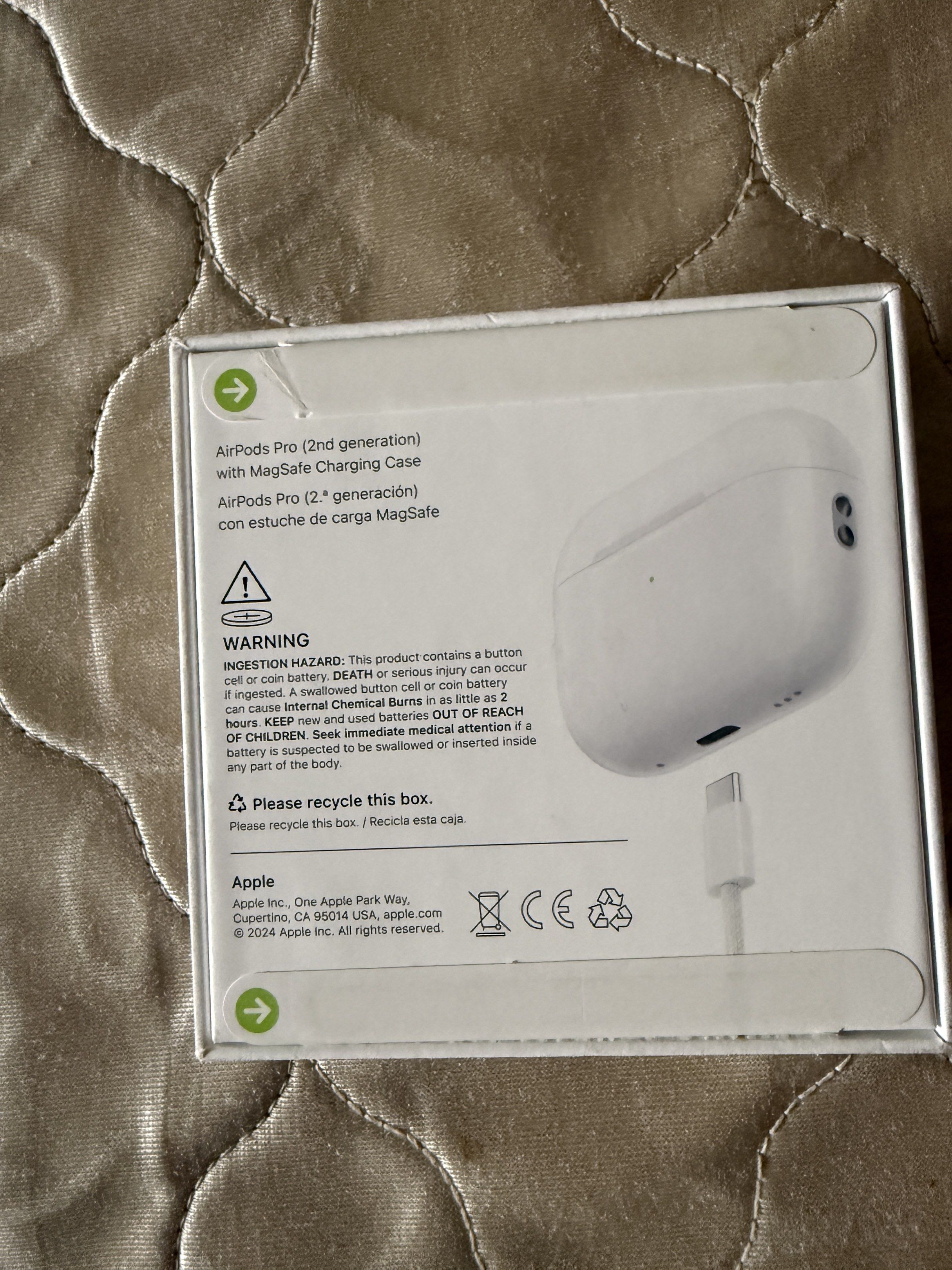 Apple AirPods Pro (2nd Gen) with MagSafe Charging Case, Audio ...