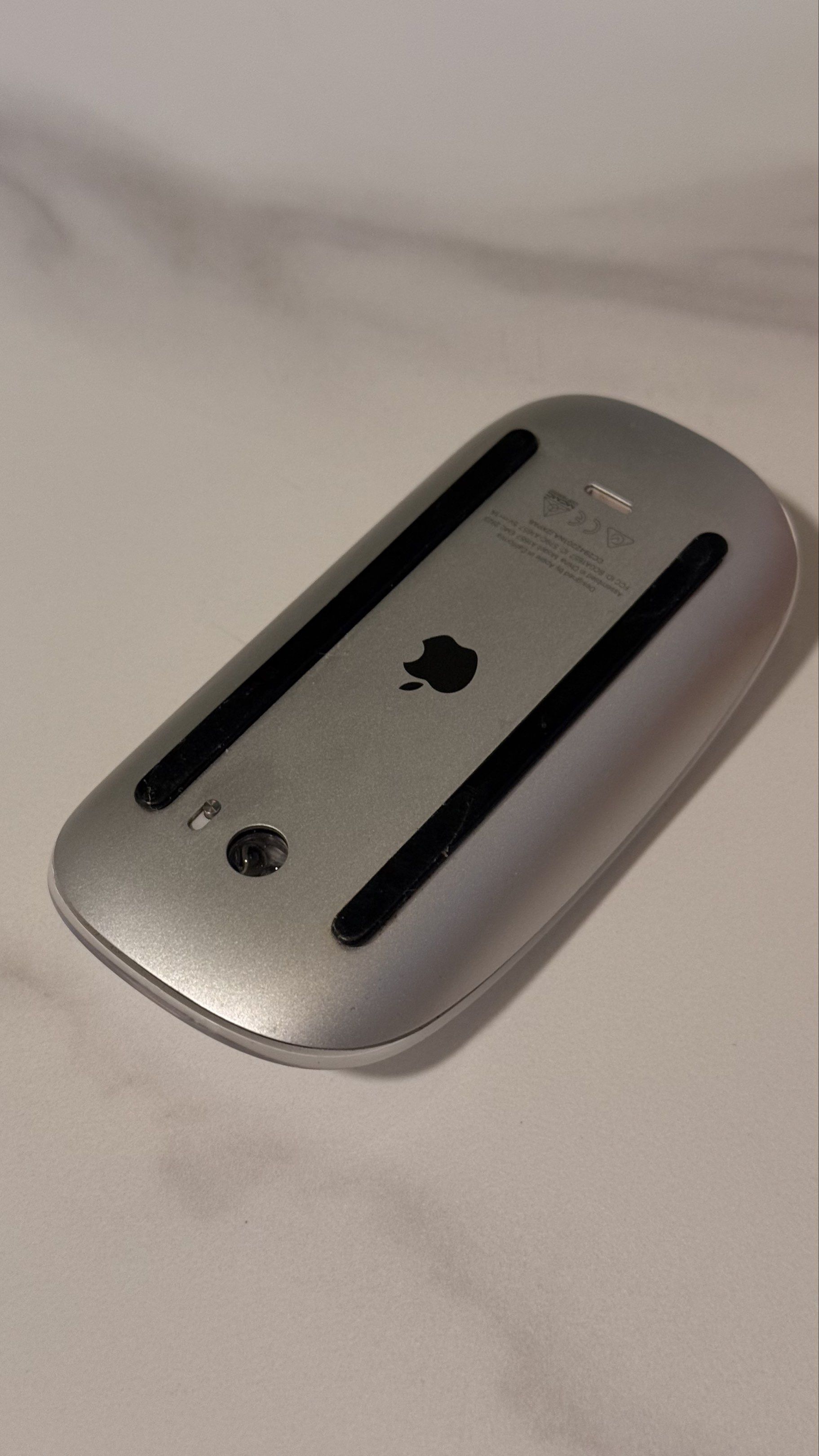 Apple Magic Mouse Gen 2 (Lightning Charging), Computers & Tech, Parts ...