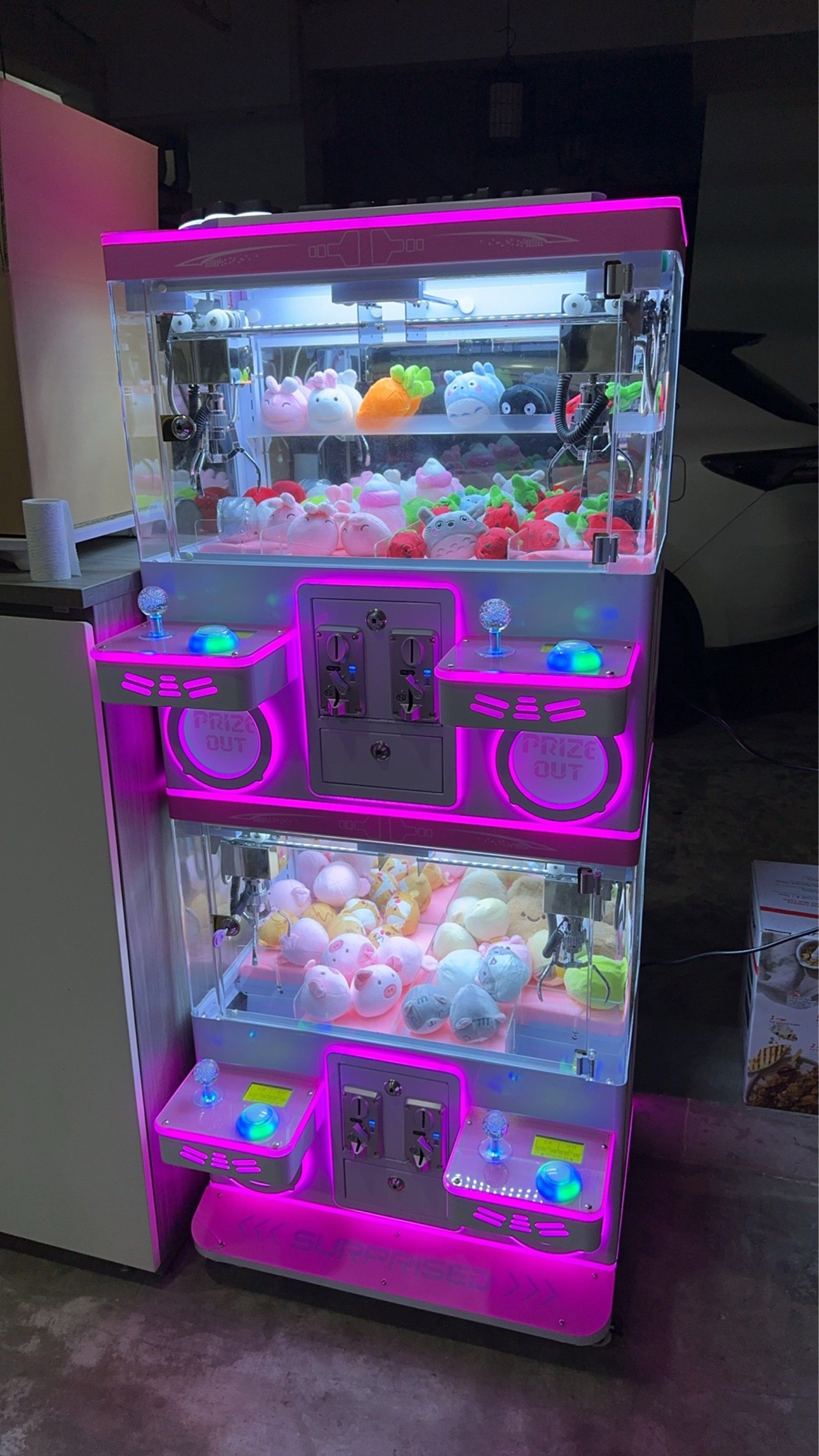 Arcade Claw Machine with Plush Toys Sale/Rental, Hobbies & Toys, Toys ...