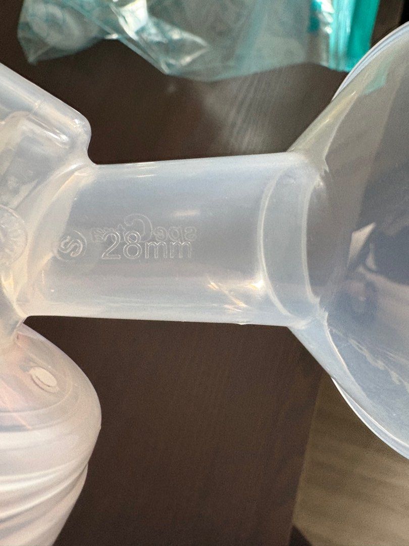 Blessing spectra flange and hand pump, Babies & Kids, Nursing & Feeding ...