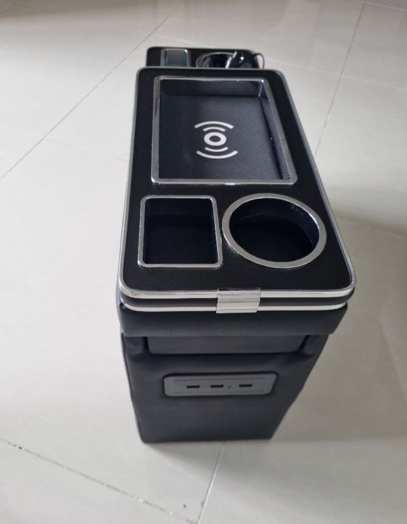 Car center console Noah Voxy, Car Accessories, Accessories on Carousell