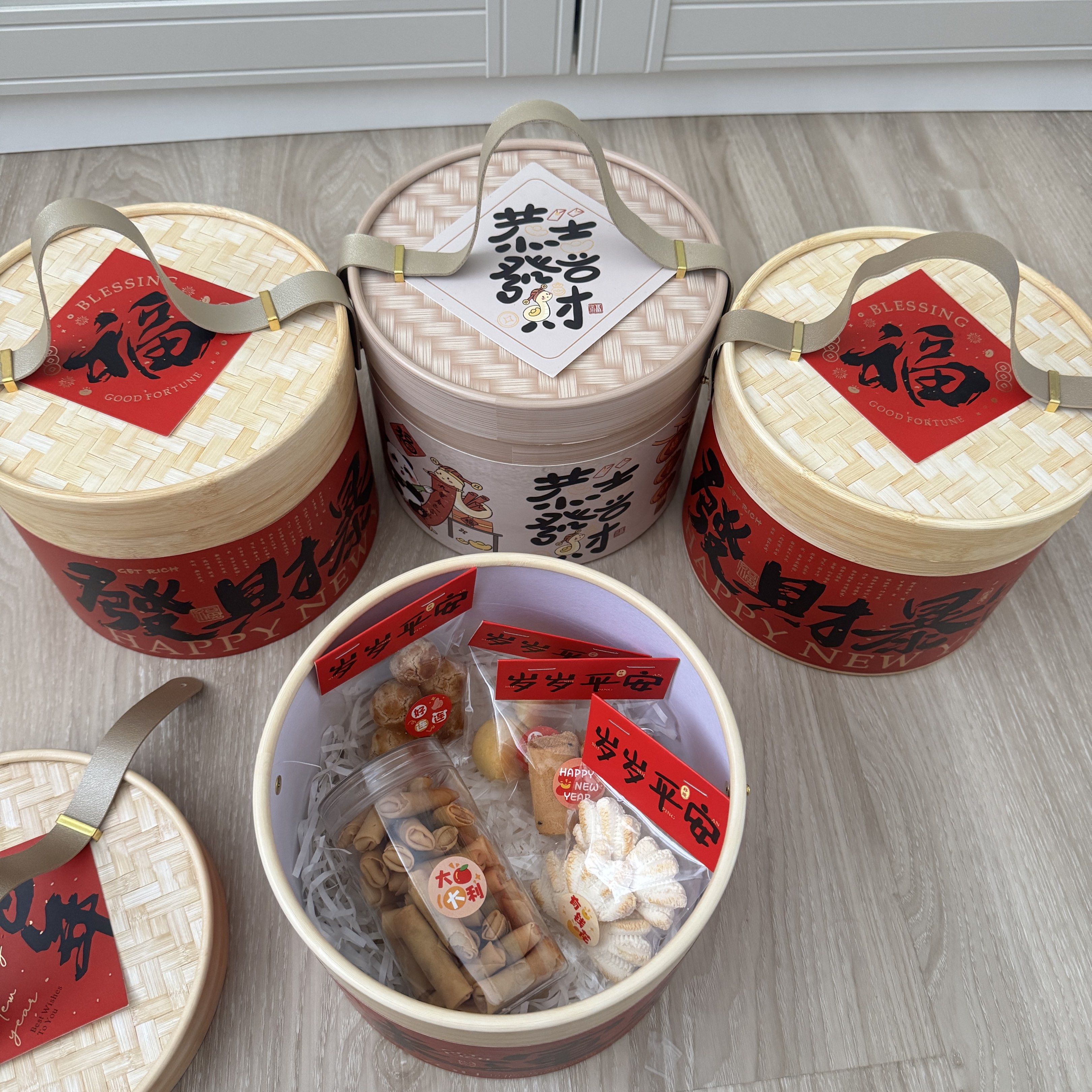 CNY Festive Cookies Gift Box Chinese New Year Gift Set, Food & Drinks ...