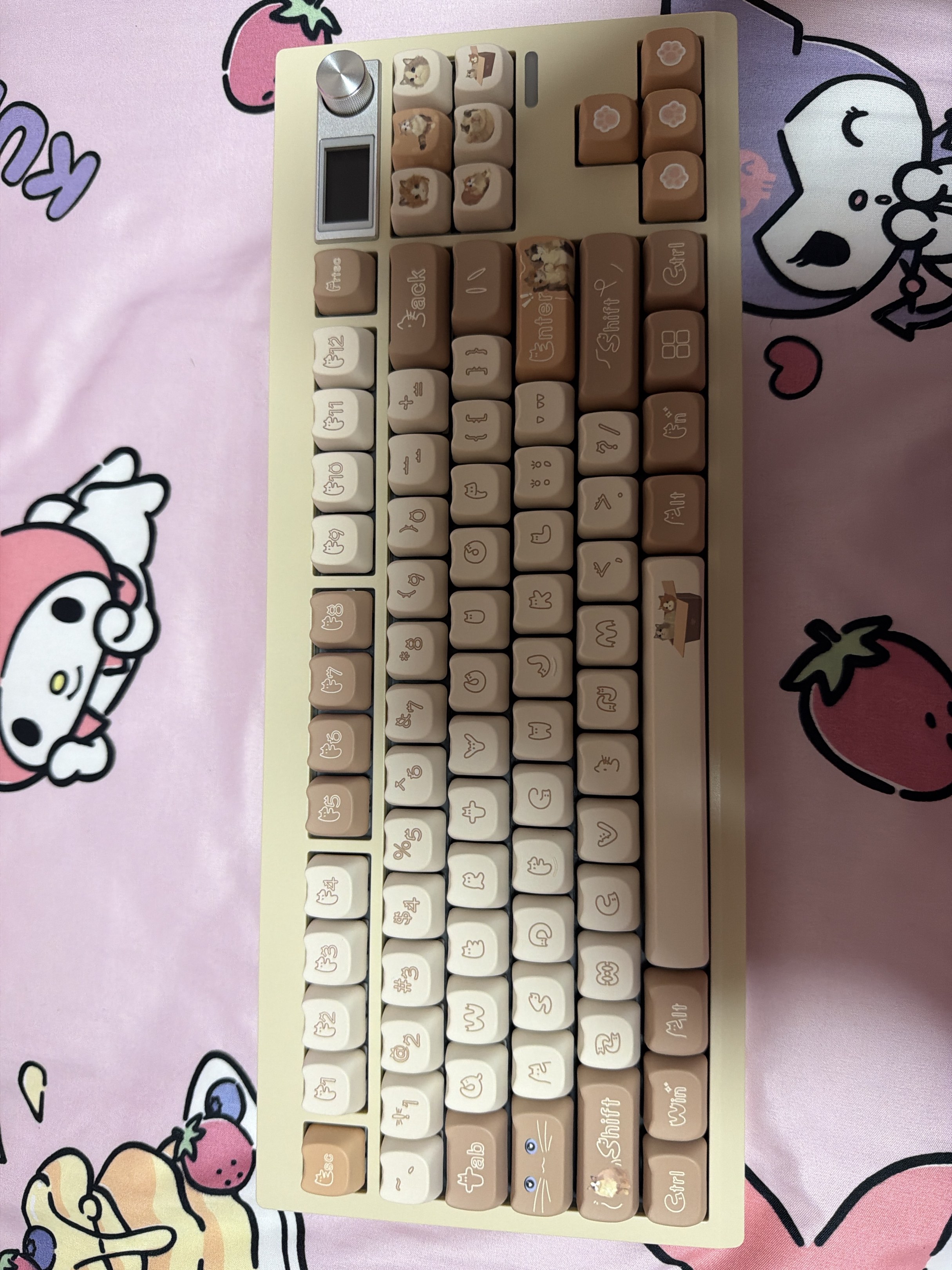 Custom Mechanical Keyboard - Cream and Brown, Computers & Tech, Parts ...