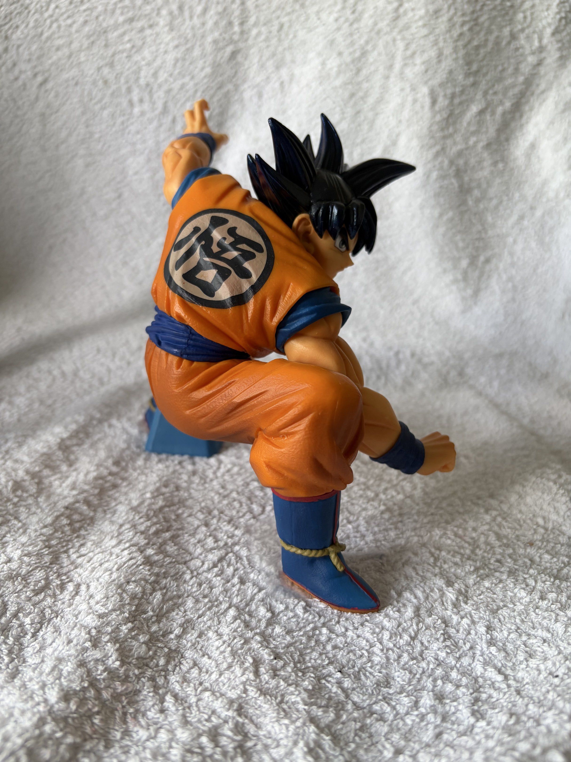 Dragon Ball Z Goku Figure, Hobbies & Toys, Toys & Games on Carousell