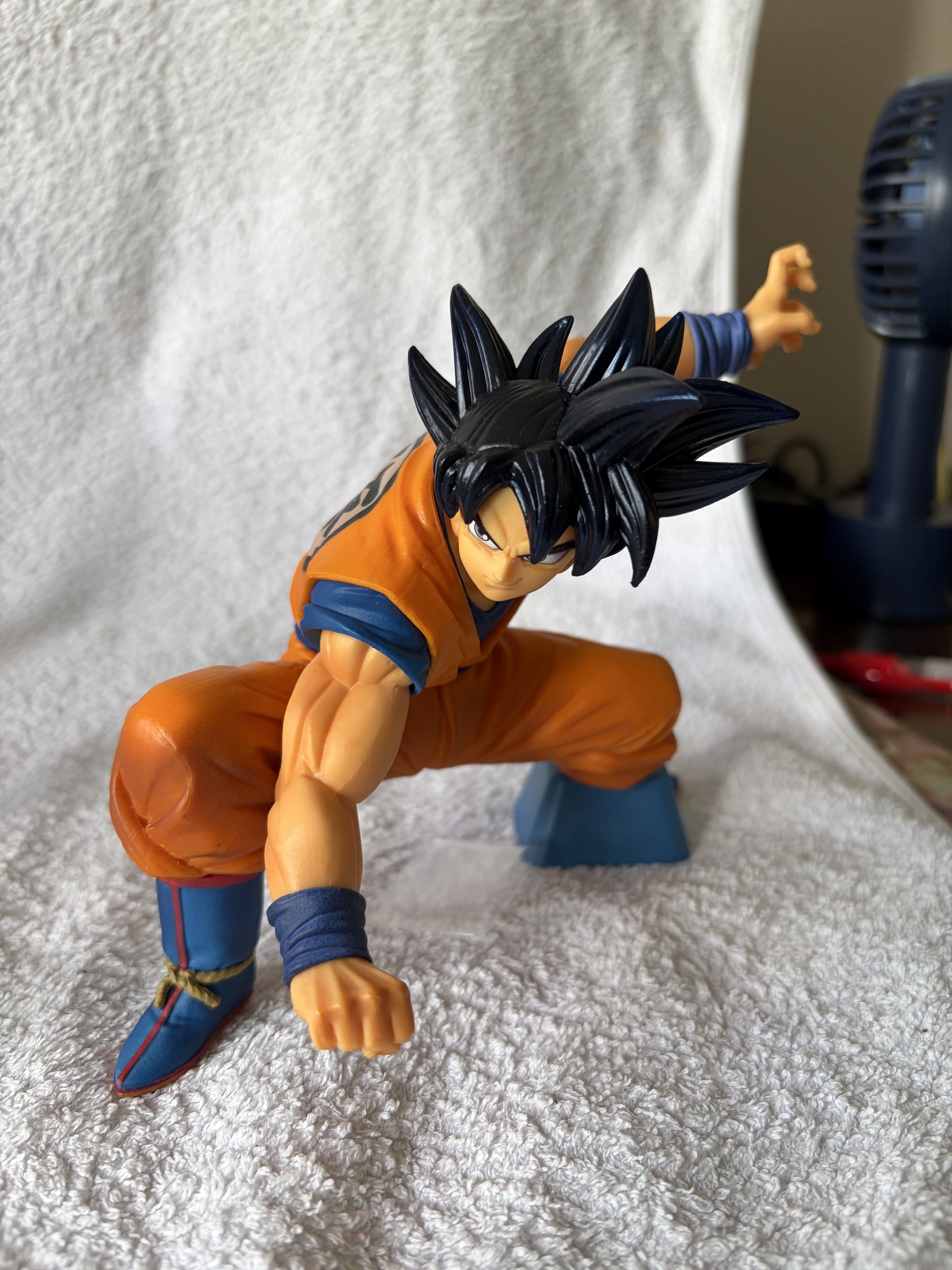 Dragon Ball Z Goku Figure, Hobbies & Toys, Toys & Games on Carousell