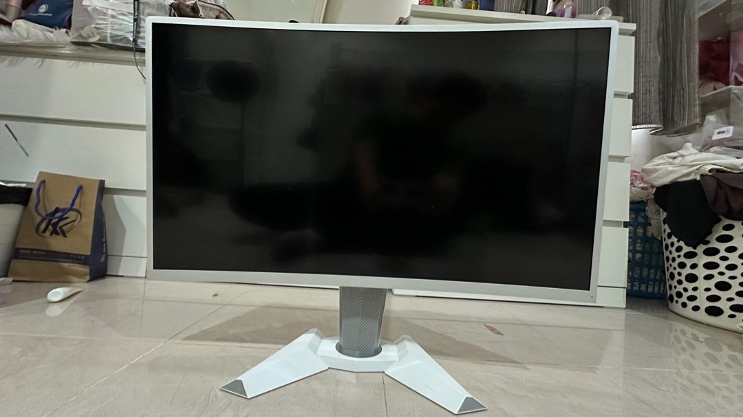 GAMING MONITOR 32 inch 144hz full hd, Computers & Tech, Parts ...