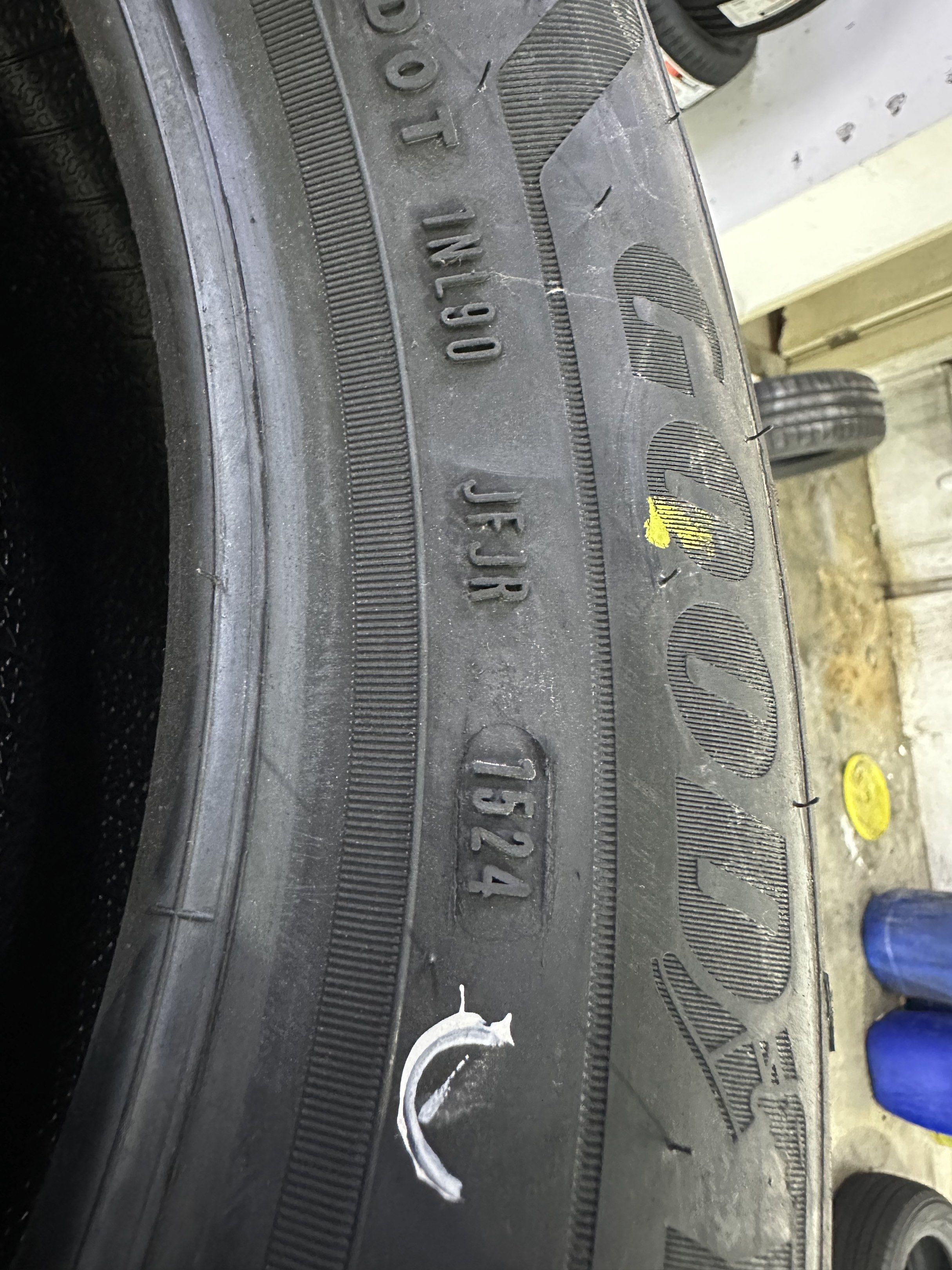Goodyear Assurance Maxguard (185/60/15). (Change 4pc $260net) include ...