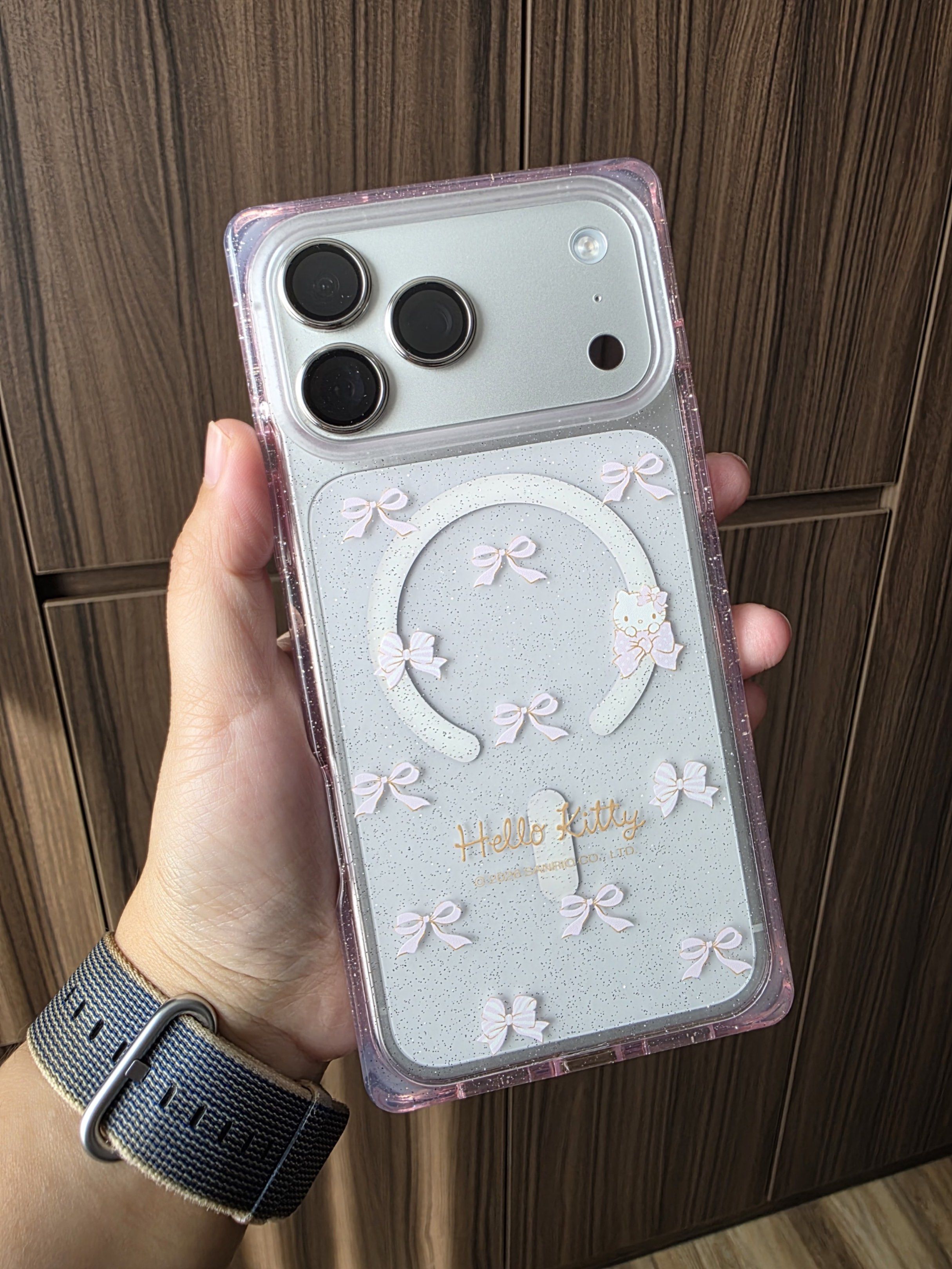 Hello Kitty iPhone 17 Pro Max case, Mobile Phones & Gadgets, Mobile ...