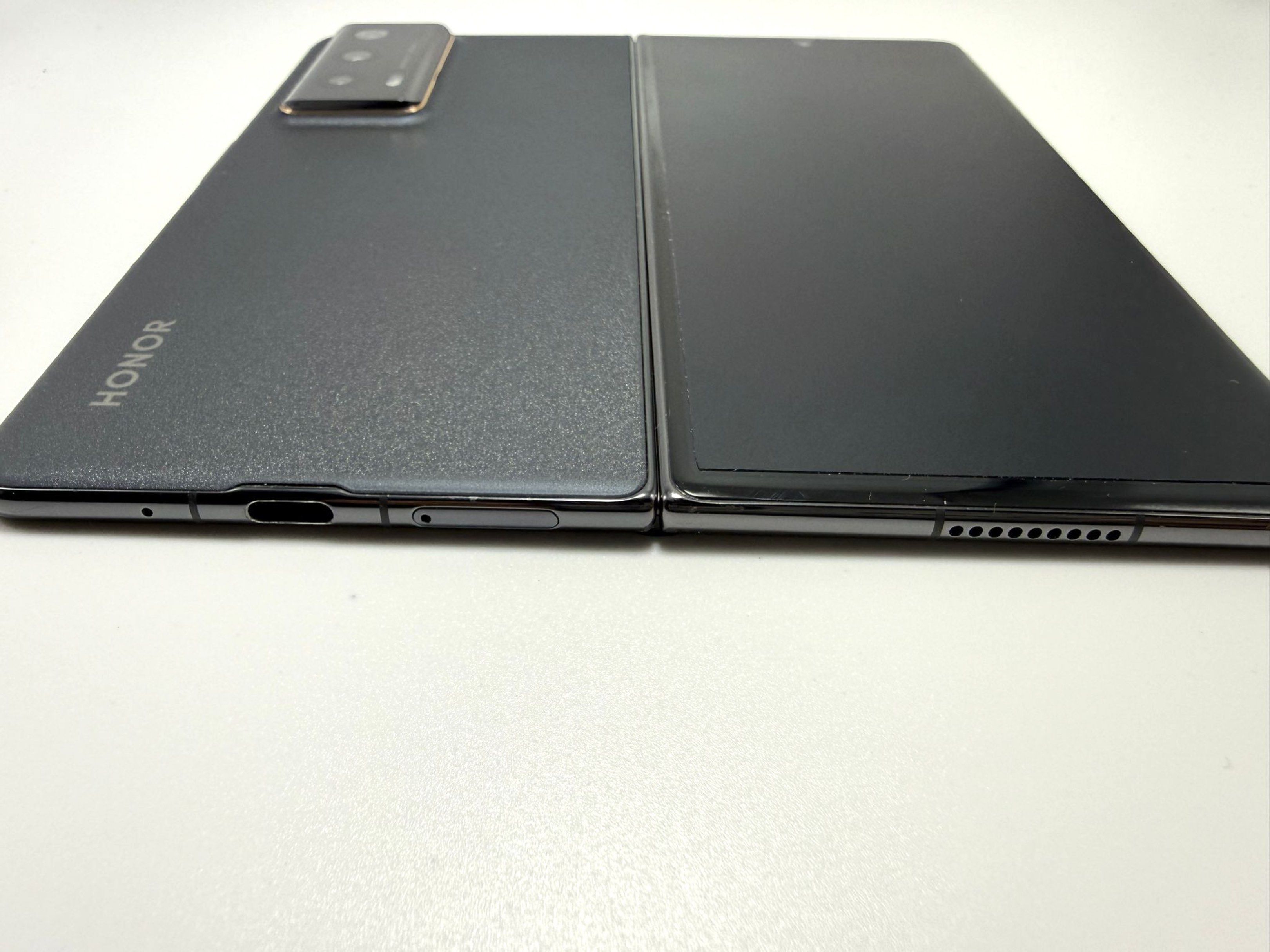 Honor Magic V2 512GB Black, Mobile Phones & Gadgets, Mobile Phones ...