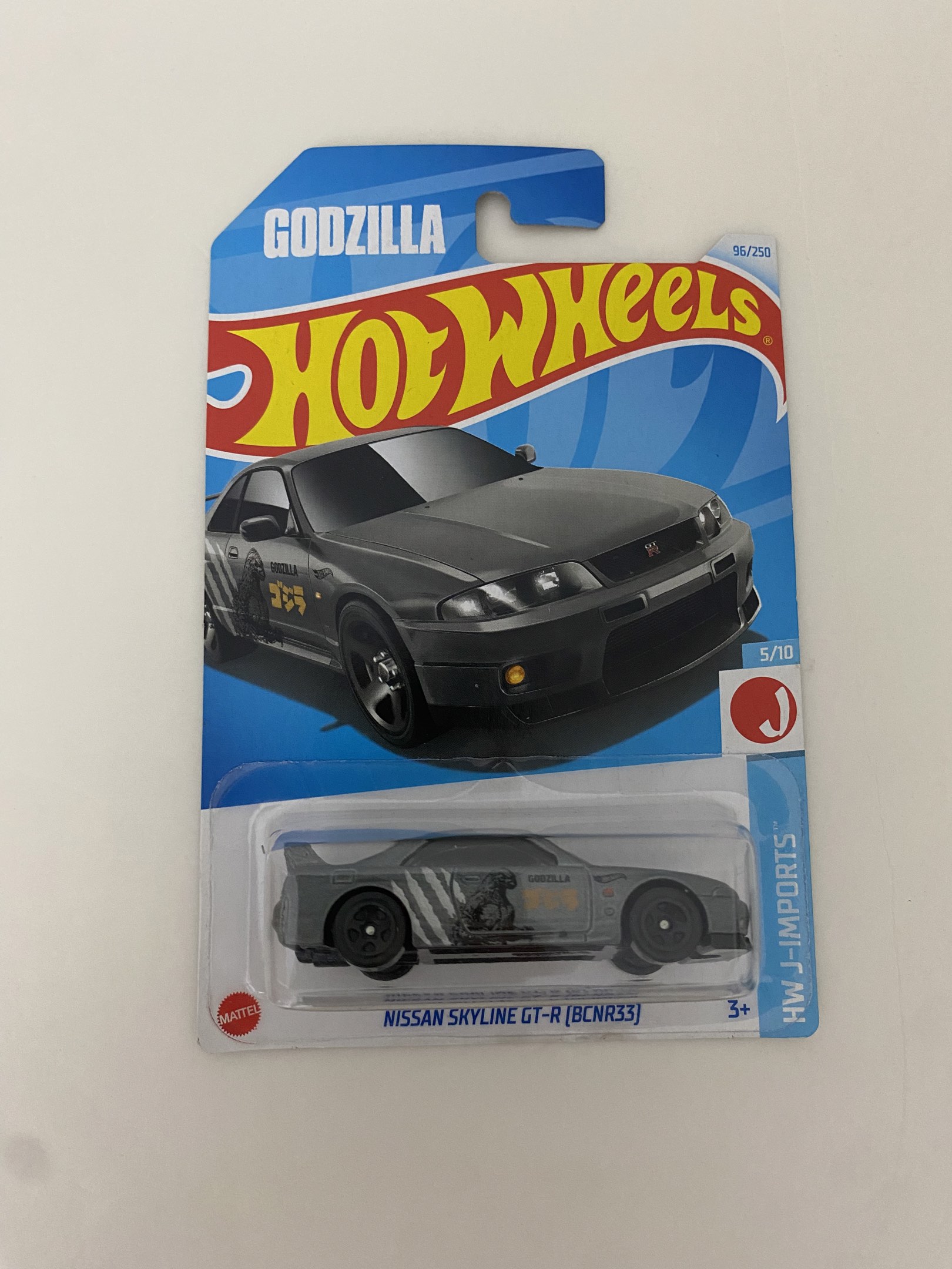 Hot Wheels Godzilla Nissan Skyline GT-R (BCNR33), Hobbies & Toys, Toys ...
