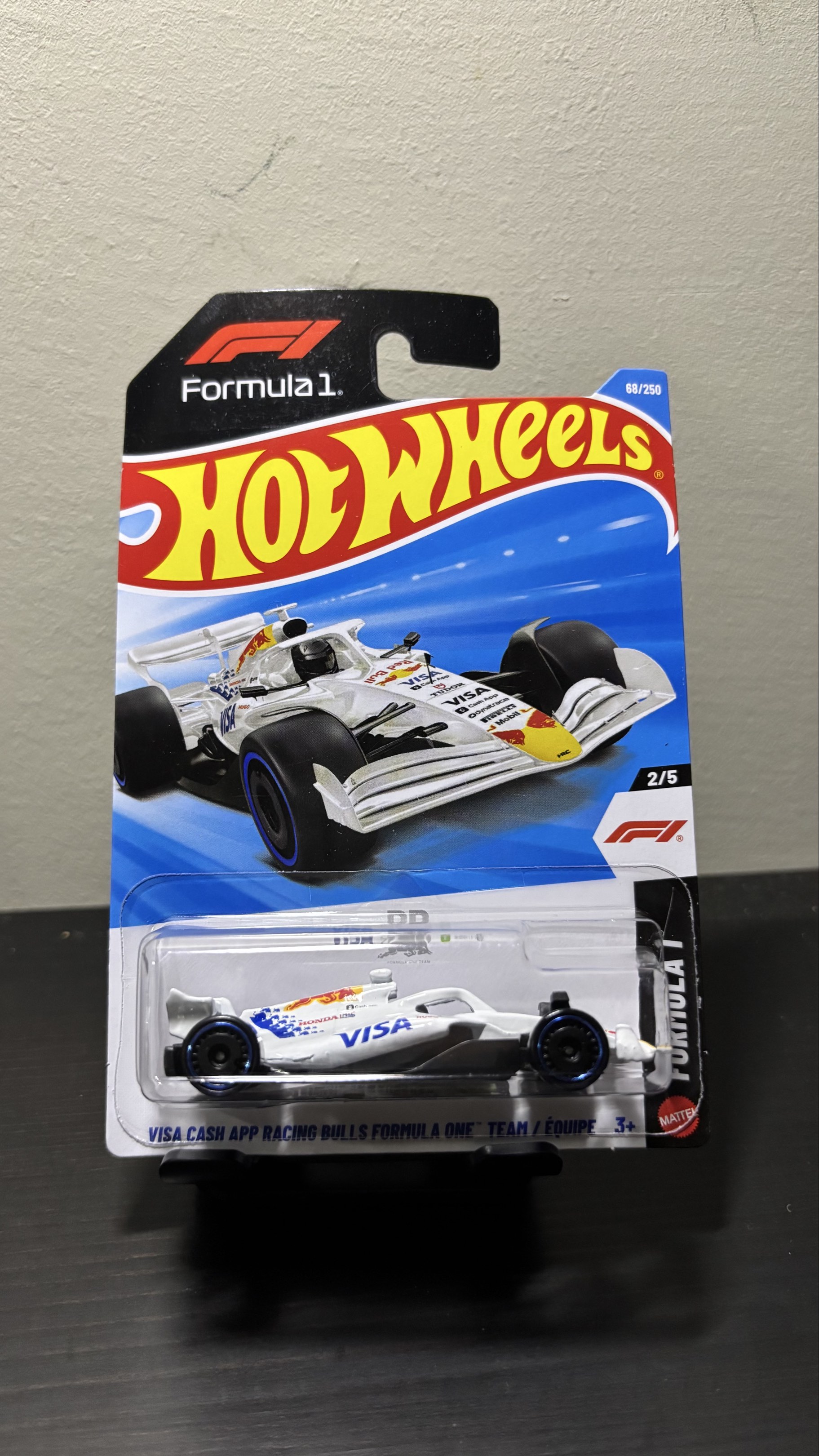 Hot Wheels Visa Cash App Racing Bulls Formula One, Hobbies & Toys, Toys ...