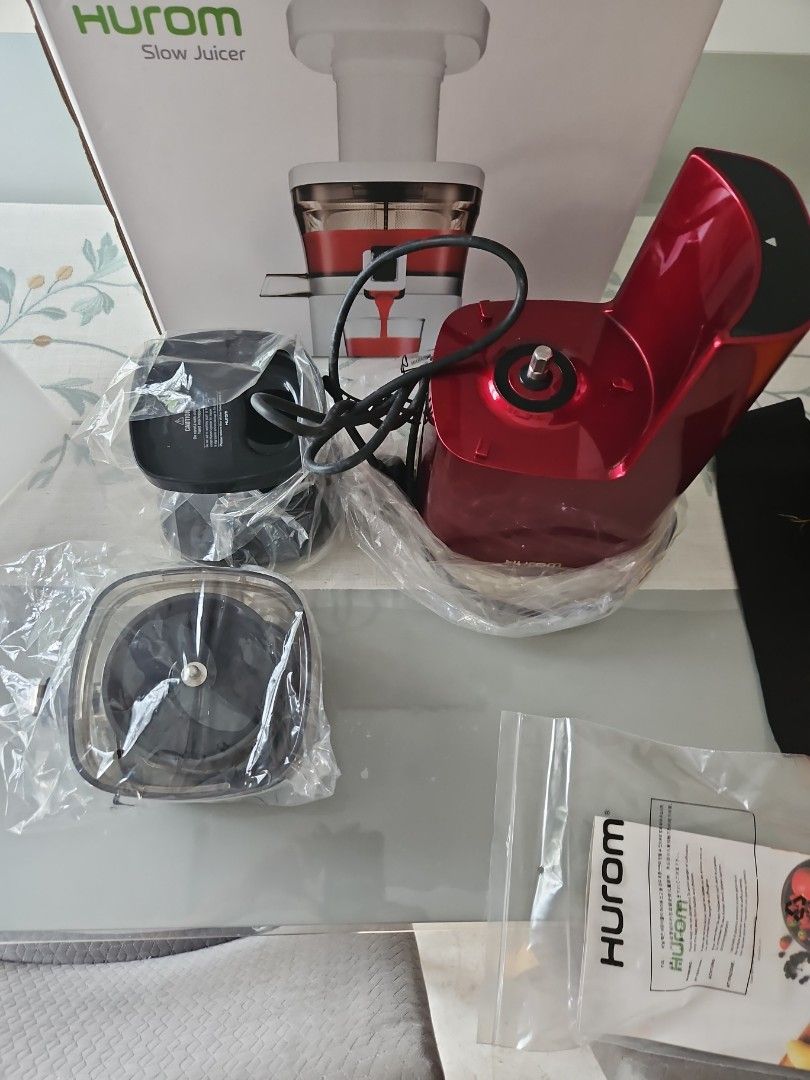Hurom Slow Juicer, TV & Home Appliances, Kitchen Appliances, Juicers ...