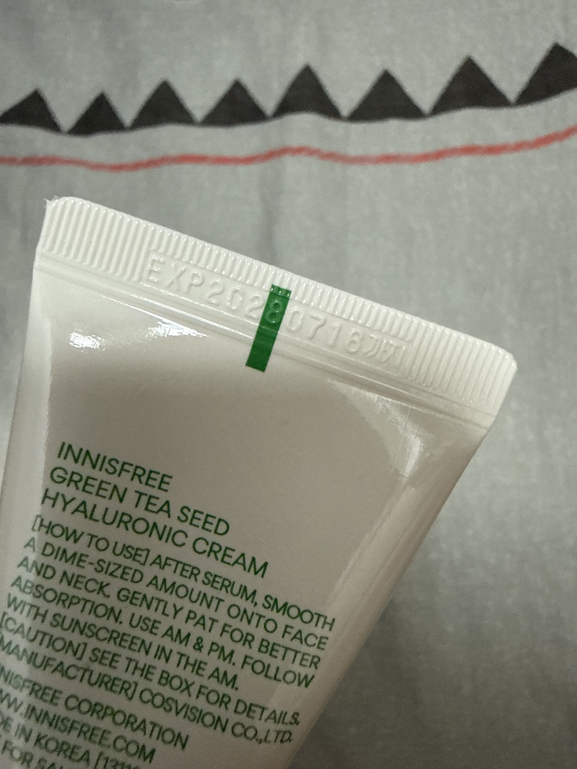 Innisfree Green Tea Seed Hyaluronic Cream 15ml, Beauty & Personal Care ...