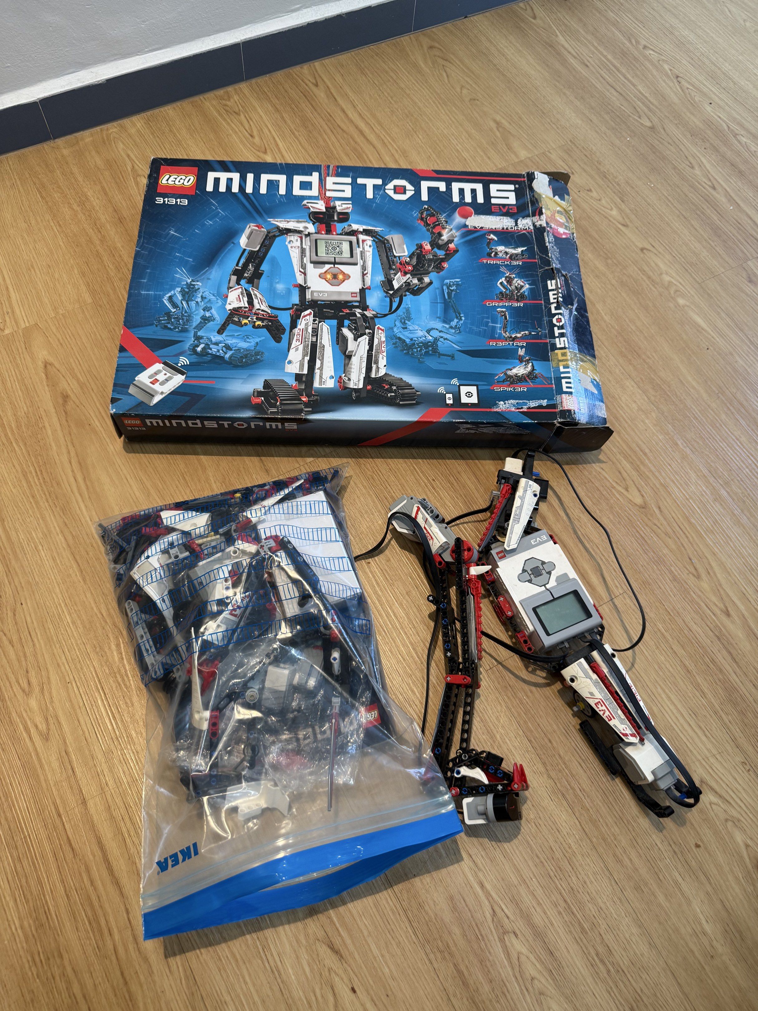 LEGO Mindstorms EV3 31313 Robot Kit, Hobbies & Toys, Toys & Games on ...