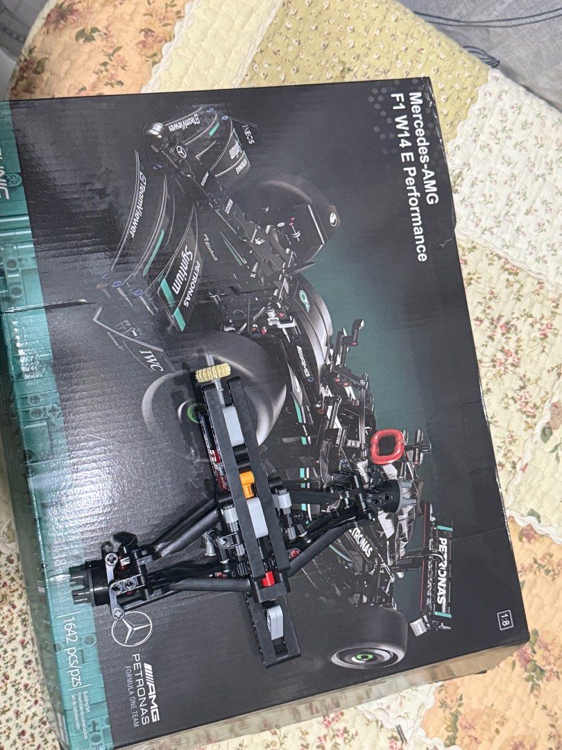 Mercedes-AMG F1 W14 E Performance , Hobbies & Toys, Toys & Games on ...
