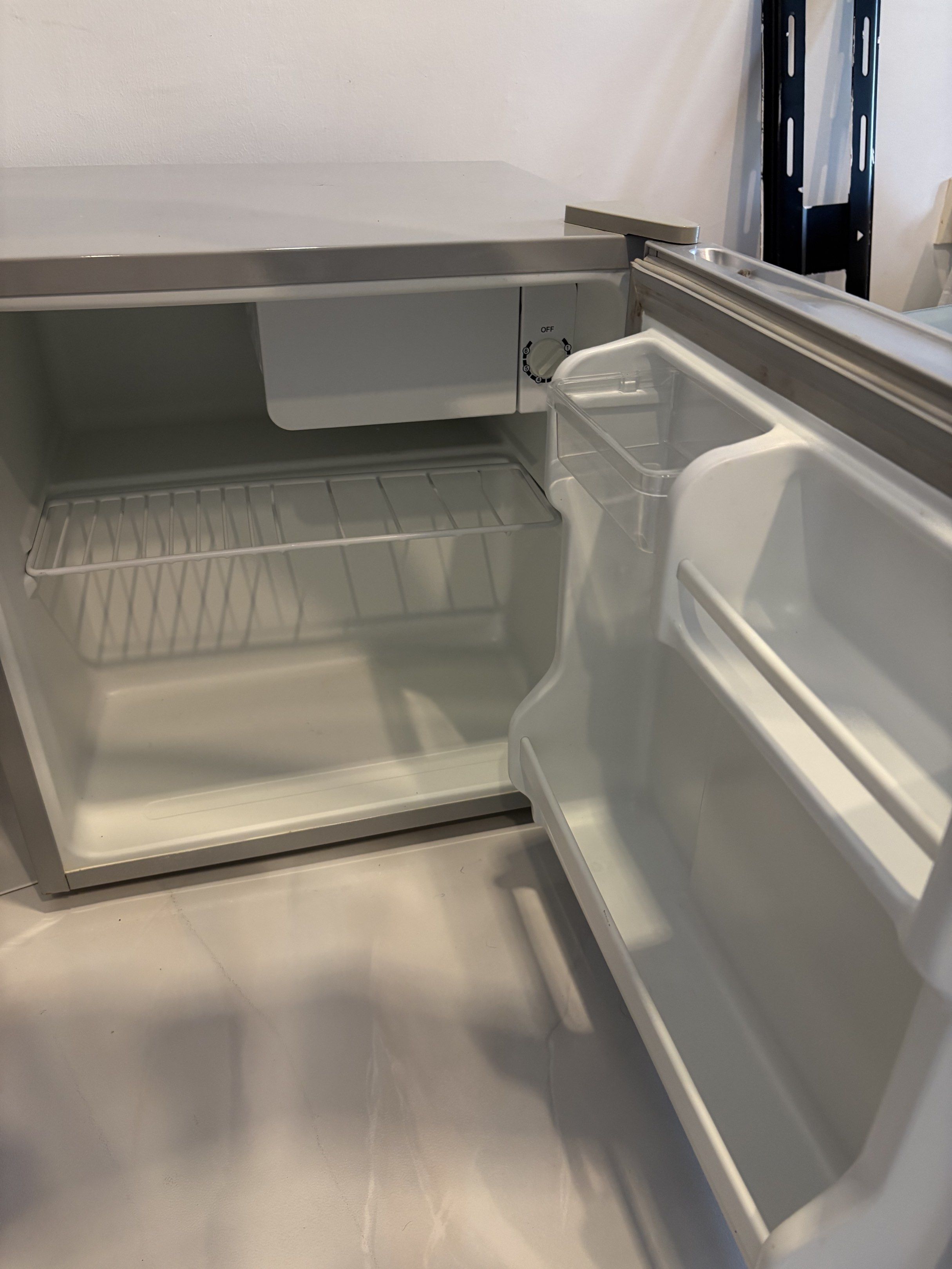 Midea Mini Fridge, TV & Home Appliances, Kitchen Appliances ...