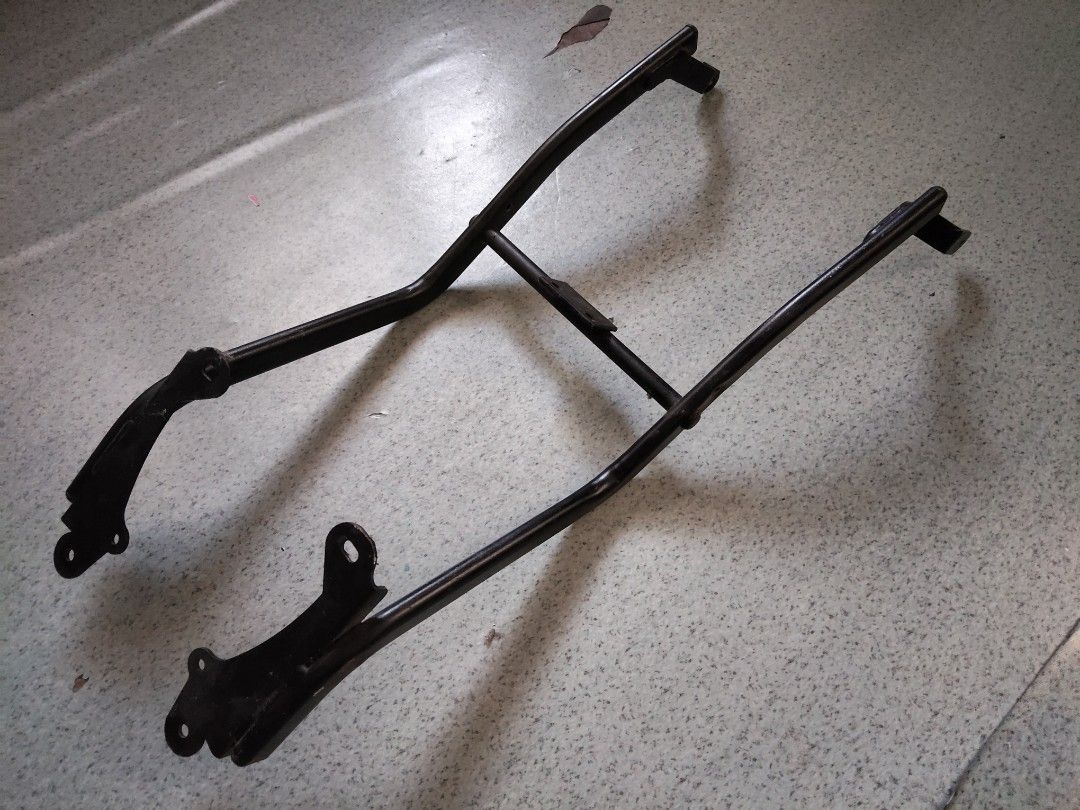 Motorcycle Rear Carrier Rack Yamaha FZ 150i, Auto Accessories on Carousell