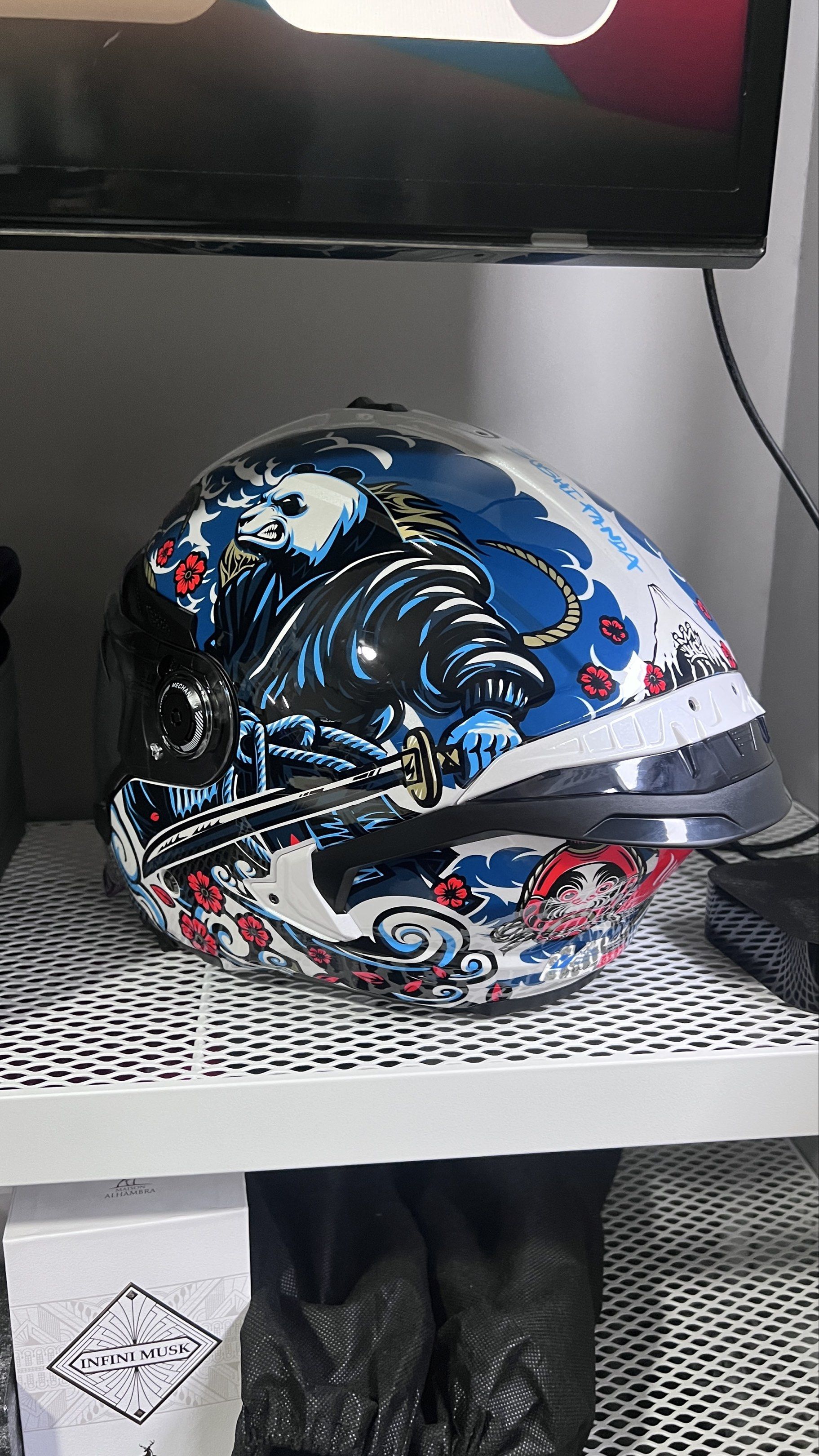 MT Helmet Cosmo Panda, Motorcycles, Motorcycle Apparel on Carousell