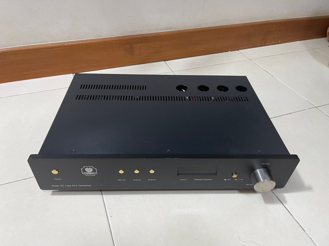 Muse Model 24 Tube D/A Converter, TV & Home Appliances, Electrical, Adaptors & Sockets on Carousell