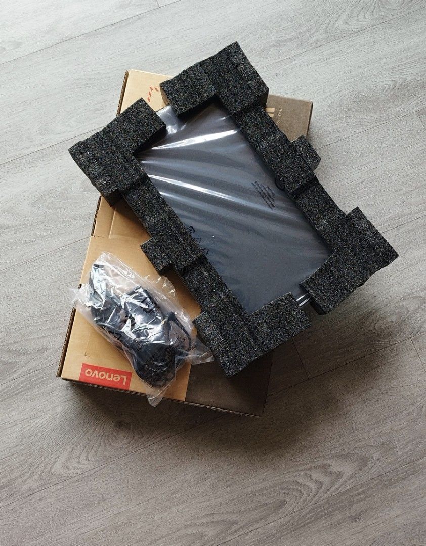 New Lenovo Laptop | 15-Inch Screen | AMD Ryzen Processor | 8GB | 256GB ...